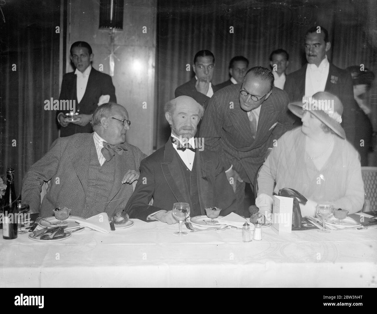 Charlie Peace pressides at crime club luncheon . The effigy of Charlie ...