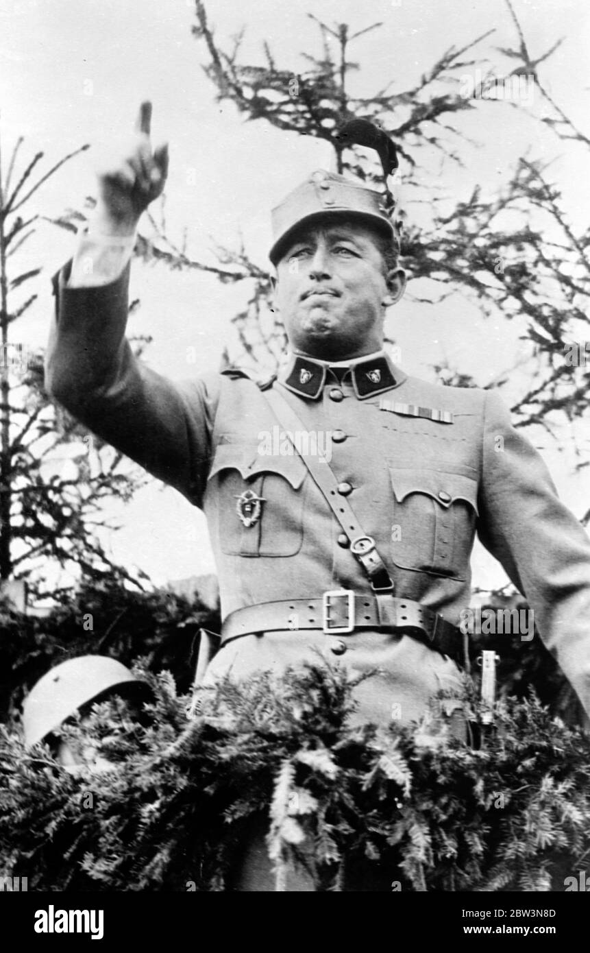 Militia will be dissolved over my dead body ' Starhemberg tells troops ...