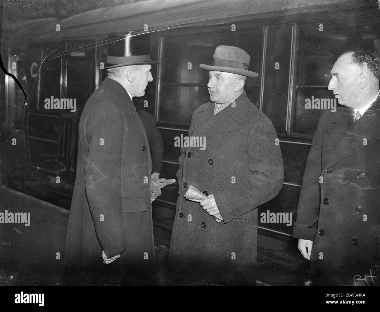 Rear admiral commander naval Black and White Stock Photos & Images - Alamy