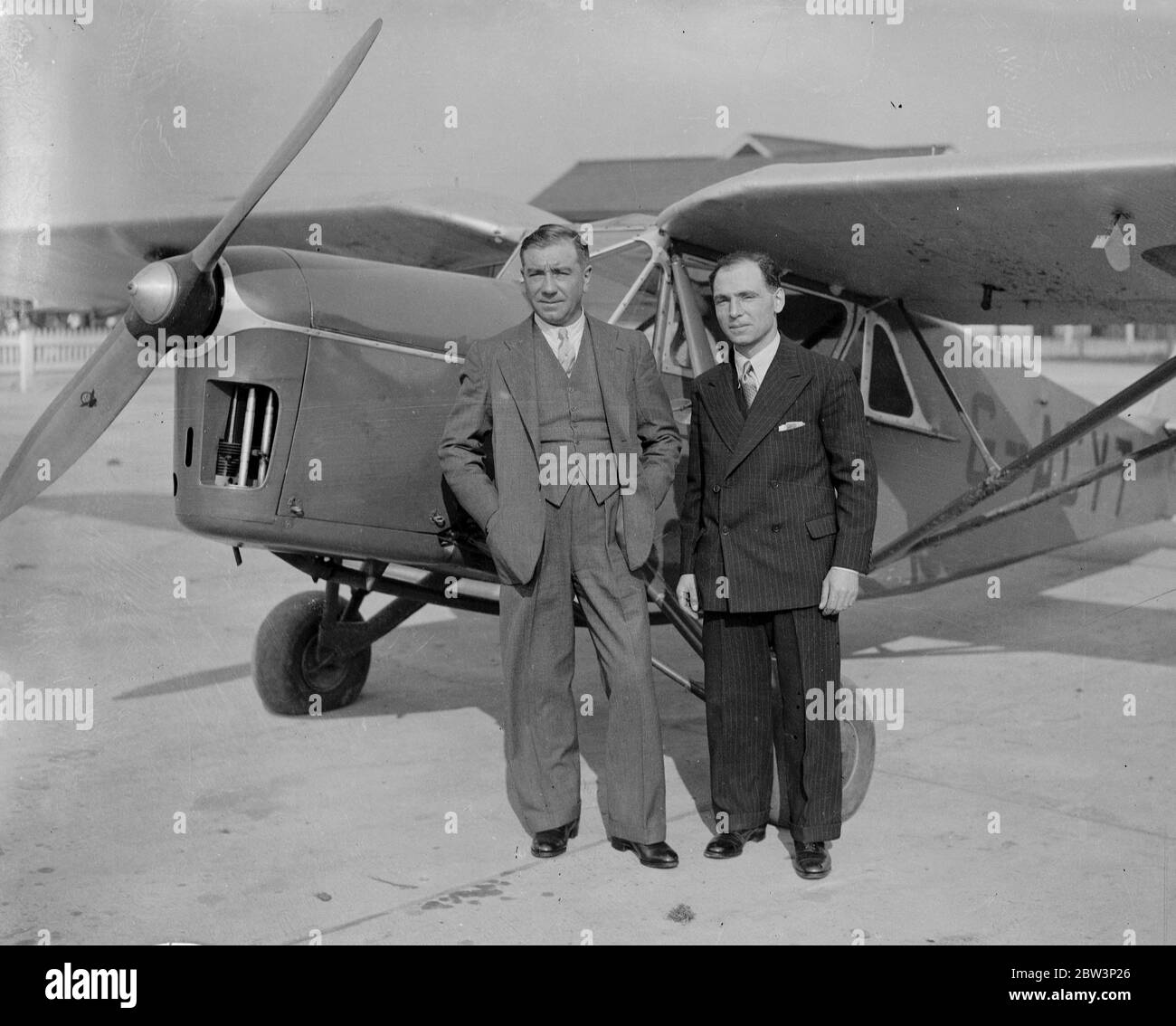 Representatives of British Jewry fly to Palestine for Maccabim . Mr ...