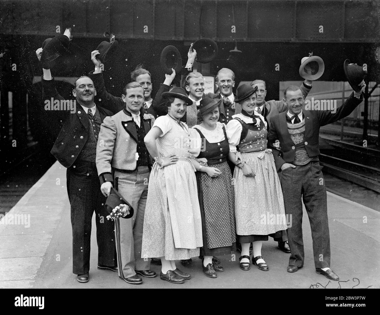 Peasant girls who delighted the king at Kitzbuhal arrive in London ...