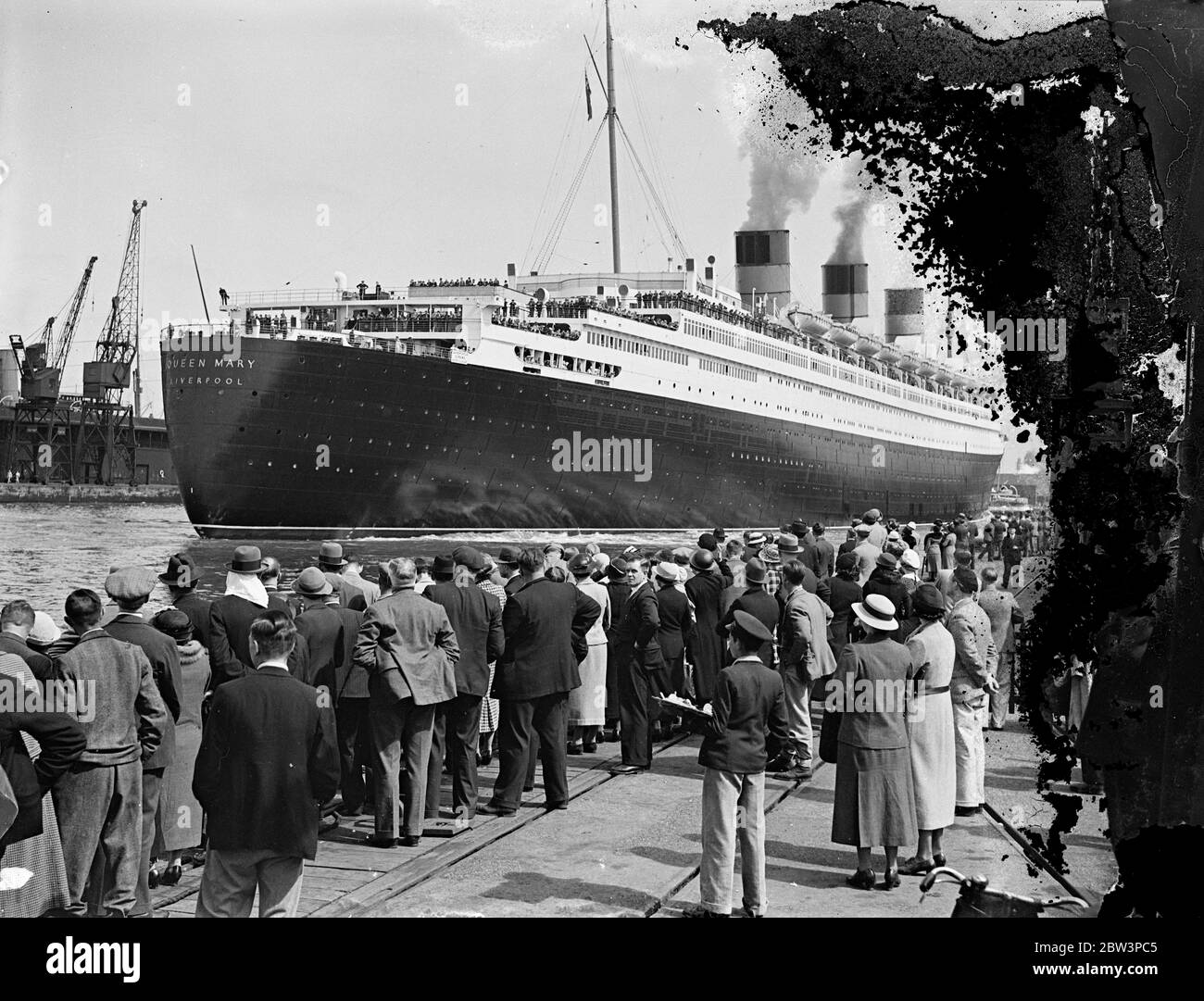 Rms queen mary 1930s hi-res stock photography and images - Alamy