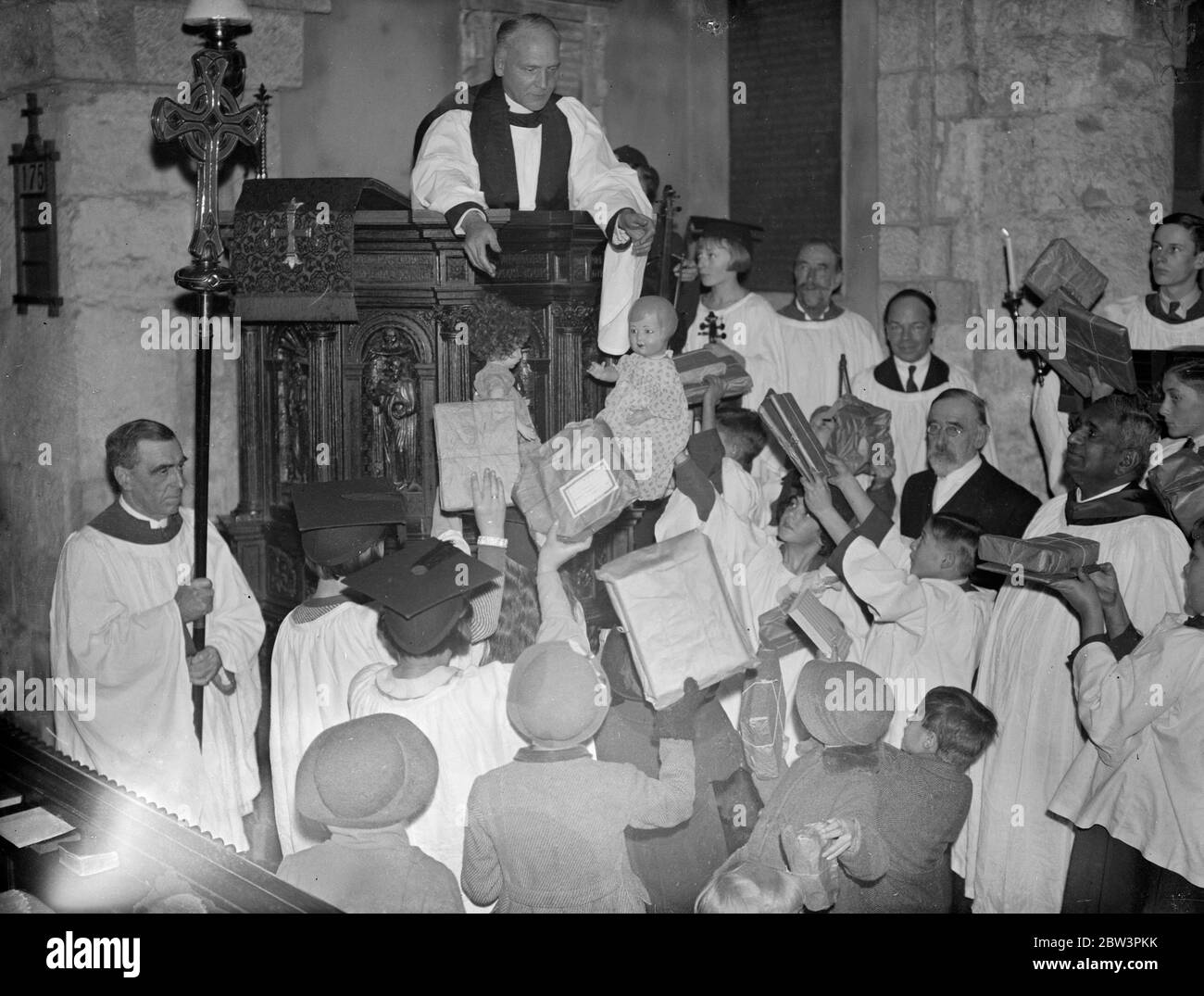 Christmas church service hi-res stock photography and images - Alamy