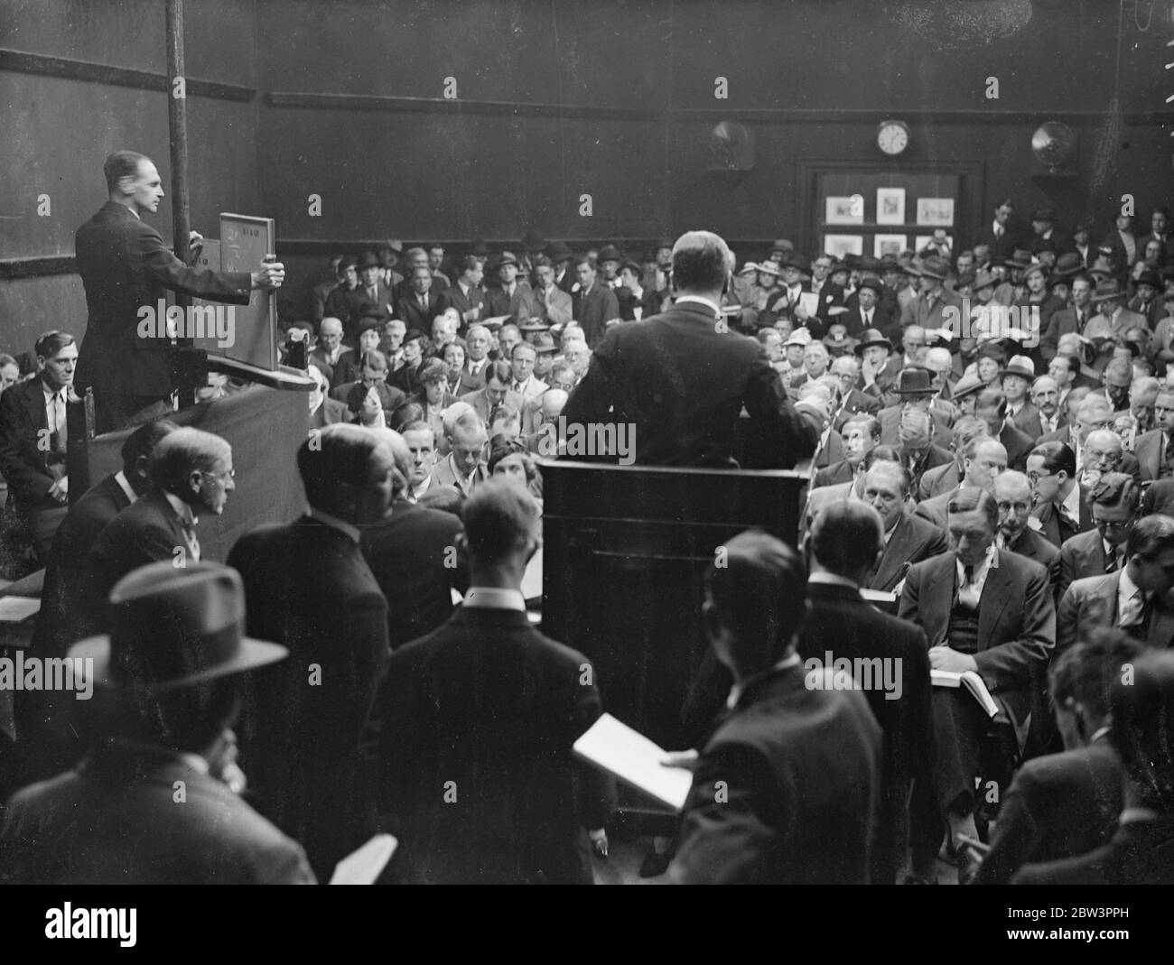 Oppenheimer 1930 hi-res stock photography and images - Alamy