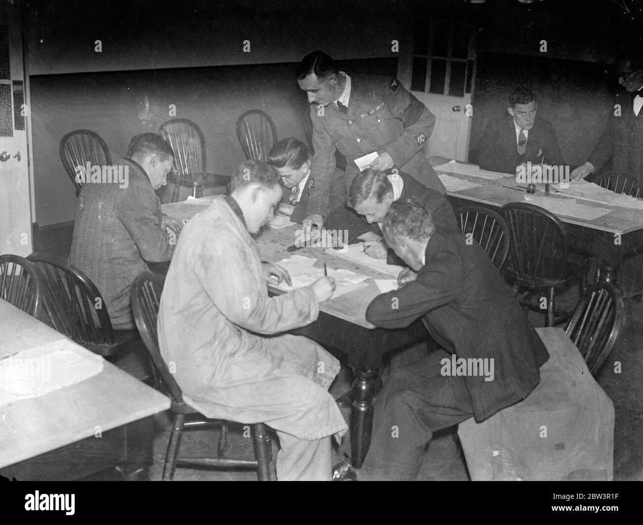 RAF expansion scheme , enlistment of recruits . Following the ...