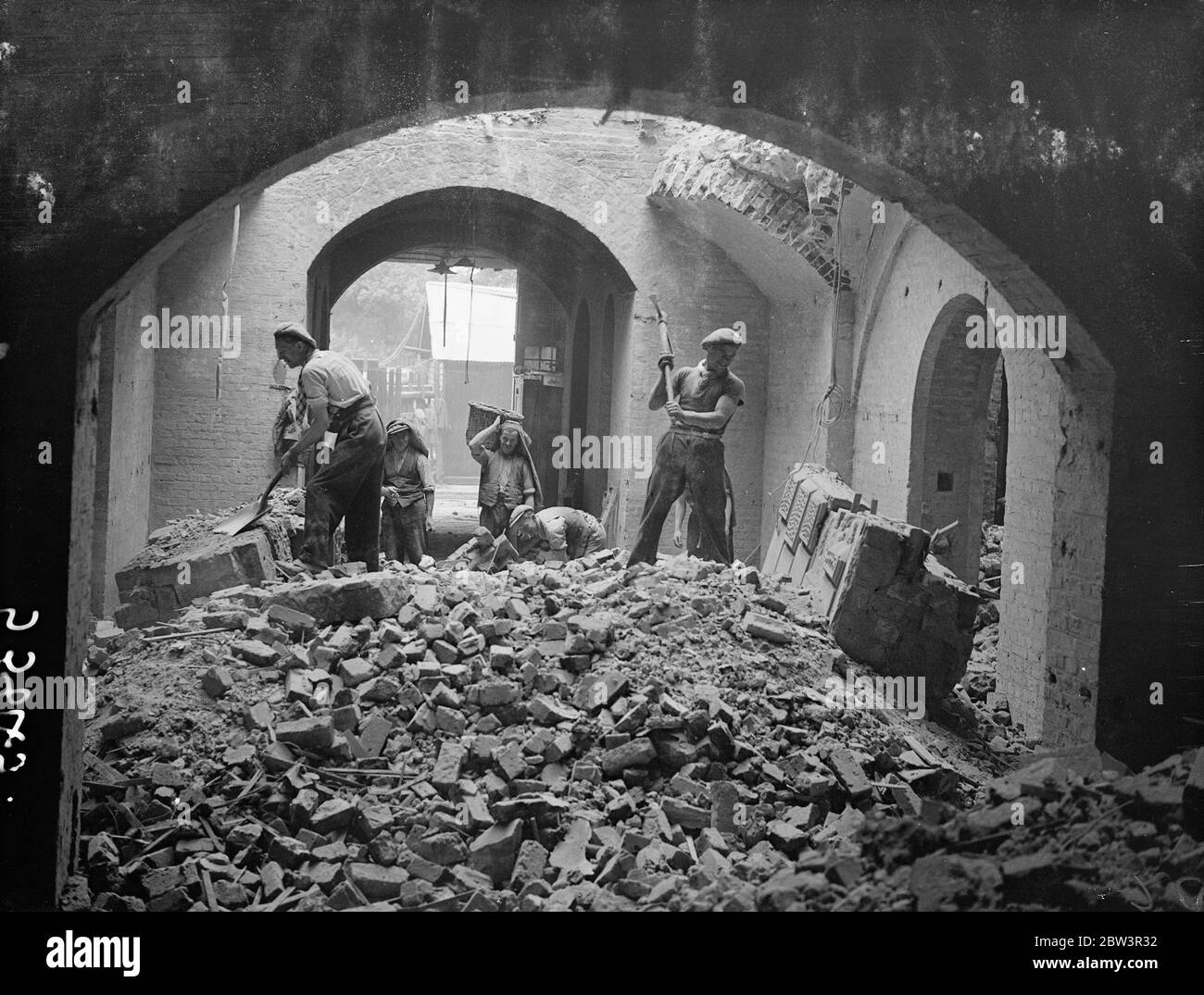 Disappearing london Black and White Stock Photos & Images - Alamy