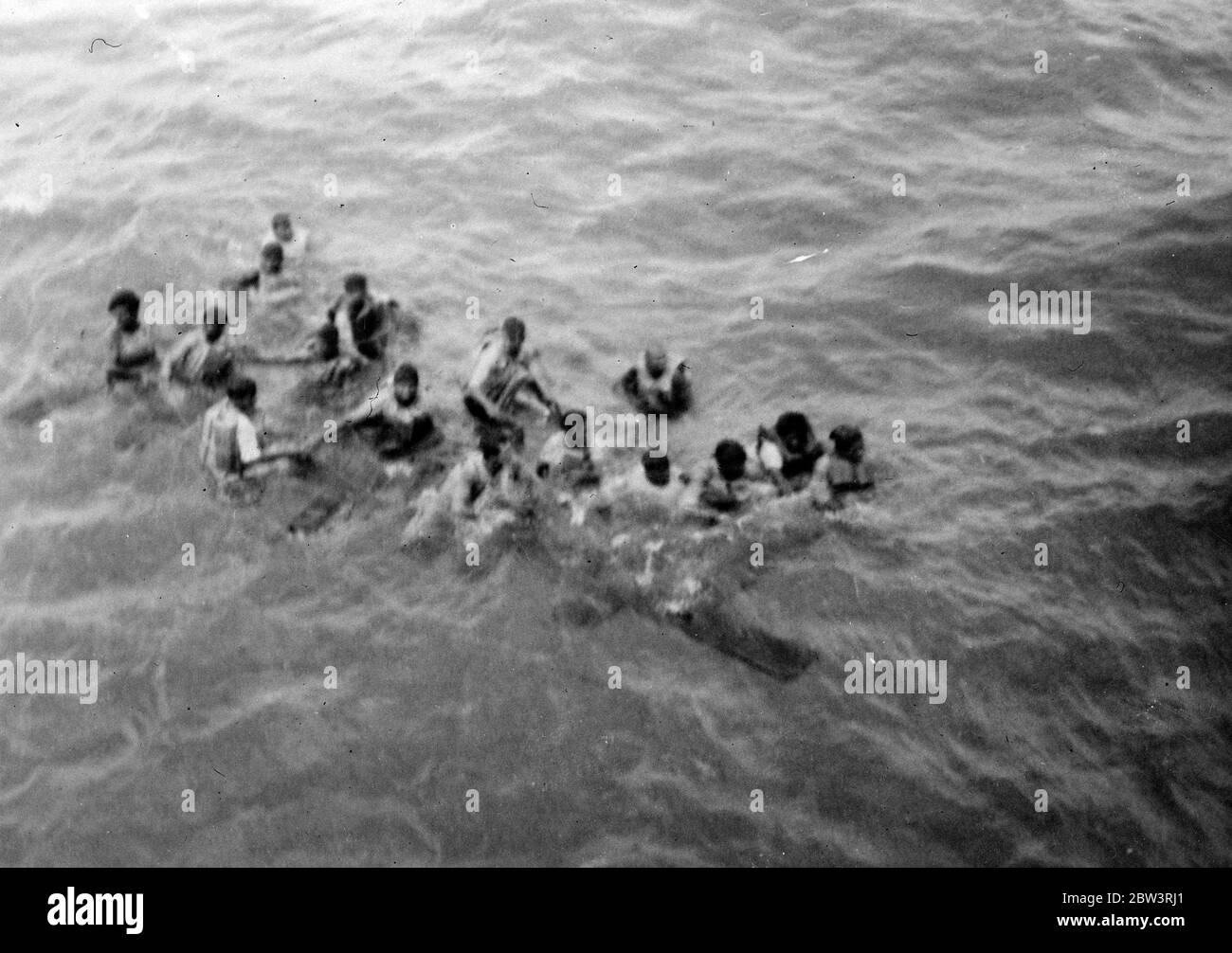 Shipping storm shipwreck history historical archive archival hi-res ...
