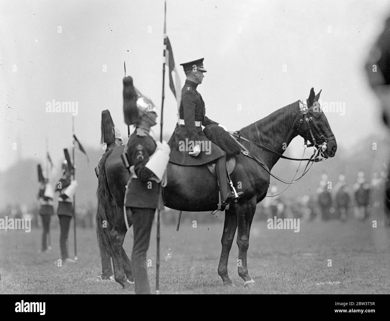 King Takes Salute at Royal Horse Guards Inspection in Hyde Park King ...