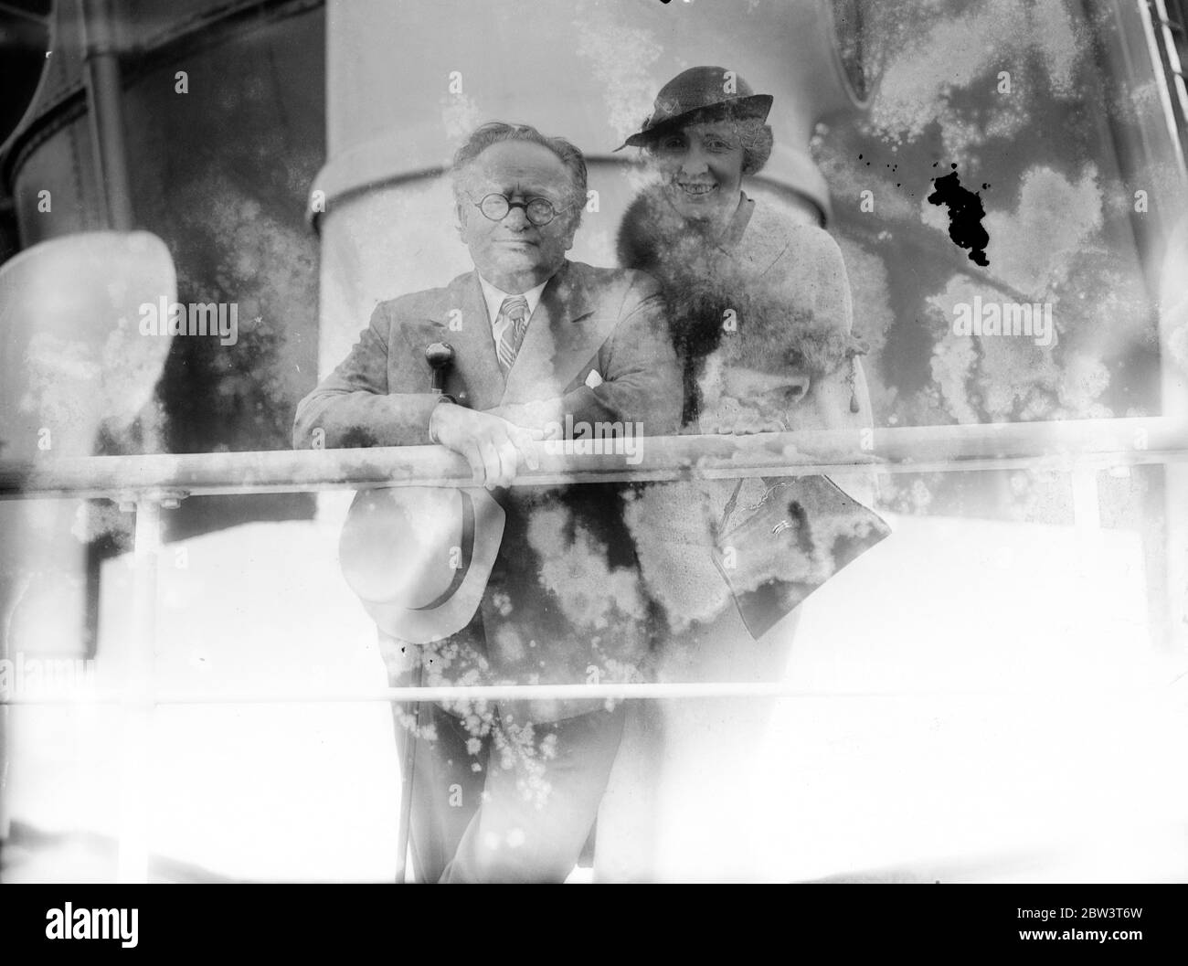 Mark Hambourg the famous pianist arrives iat Southampton after his ...