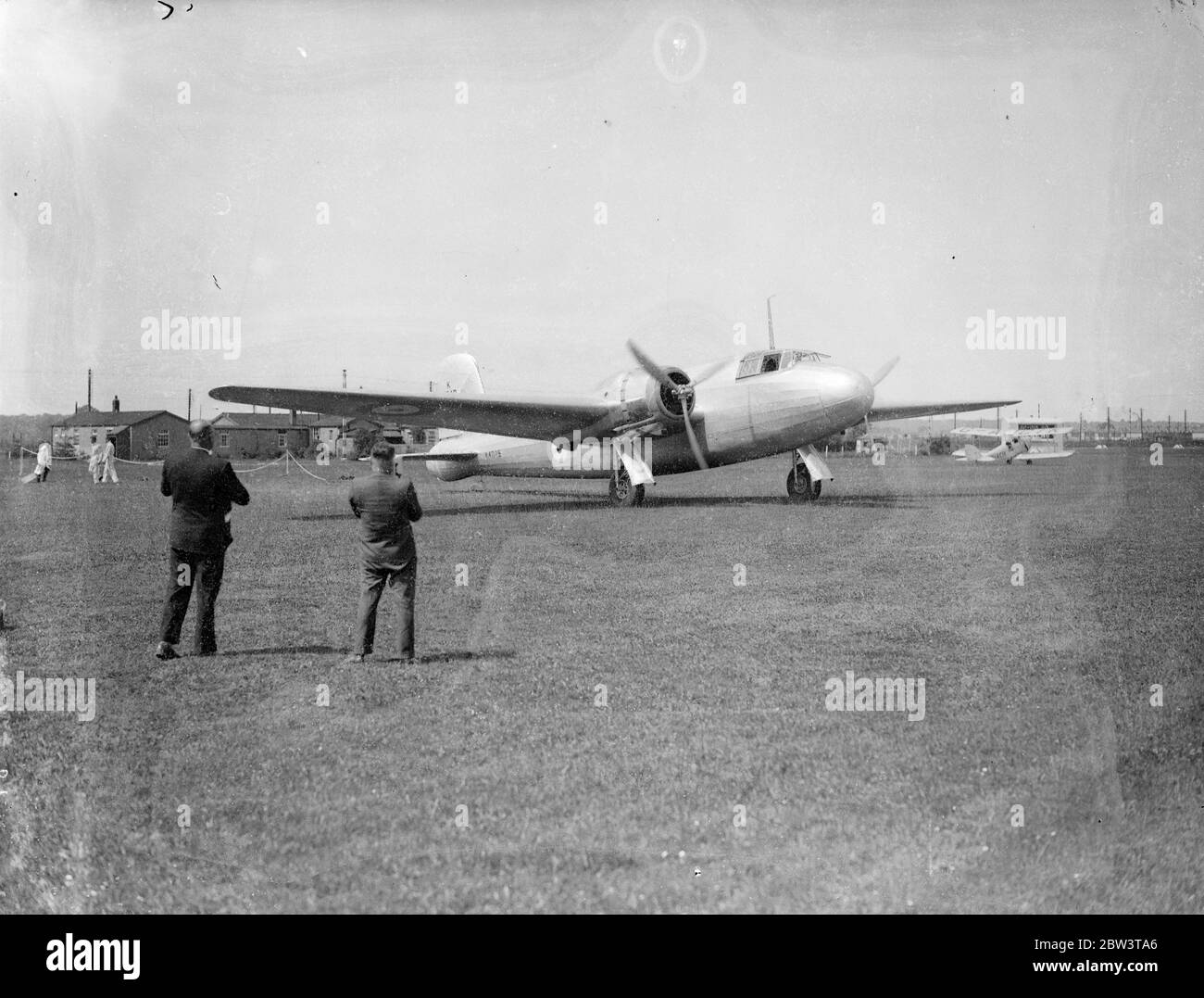 Vickers Wellington prototype ( K4849 ) , a twin engined high ...