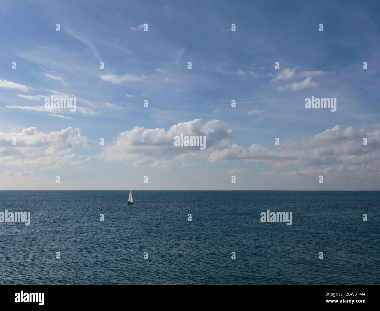 Sailing yacht landscape hi-res stock photography and images - Alamy