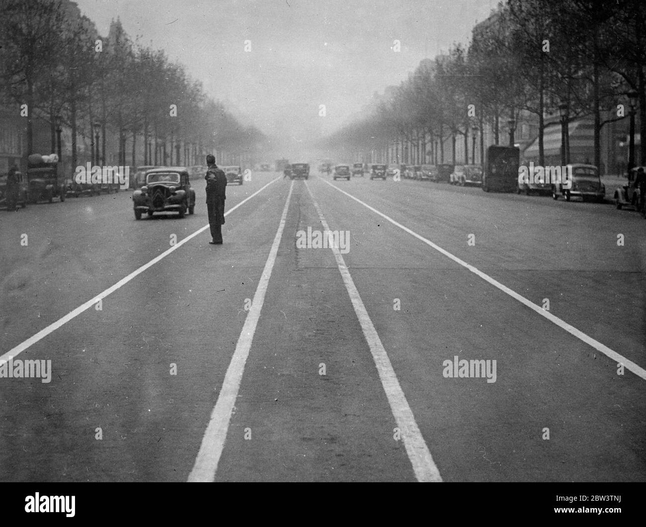Parallel parking problem hi-res stock photography and images - Alamy