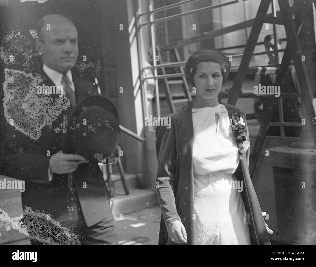 Viscount Lymington married again after divorce . Register office ...