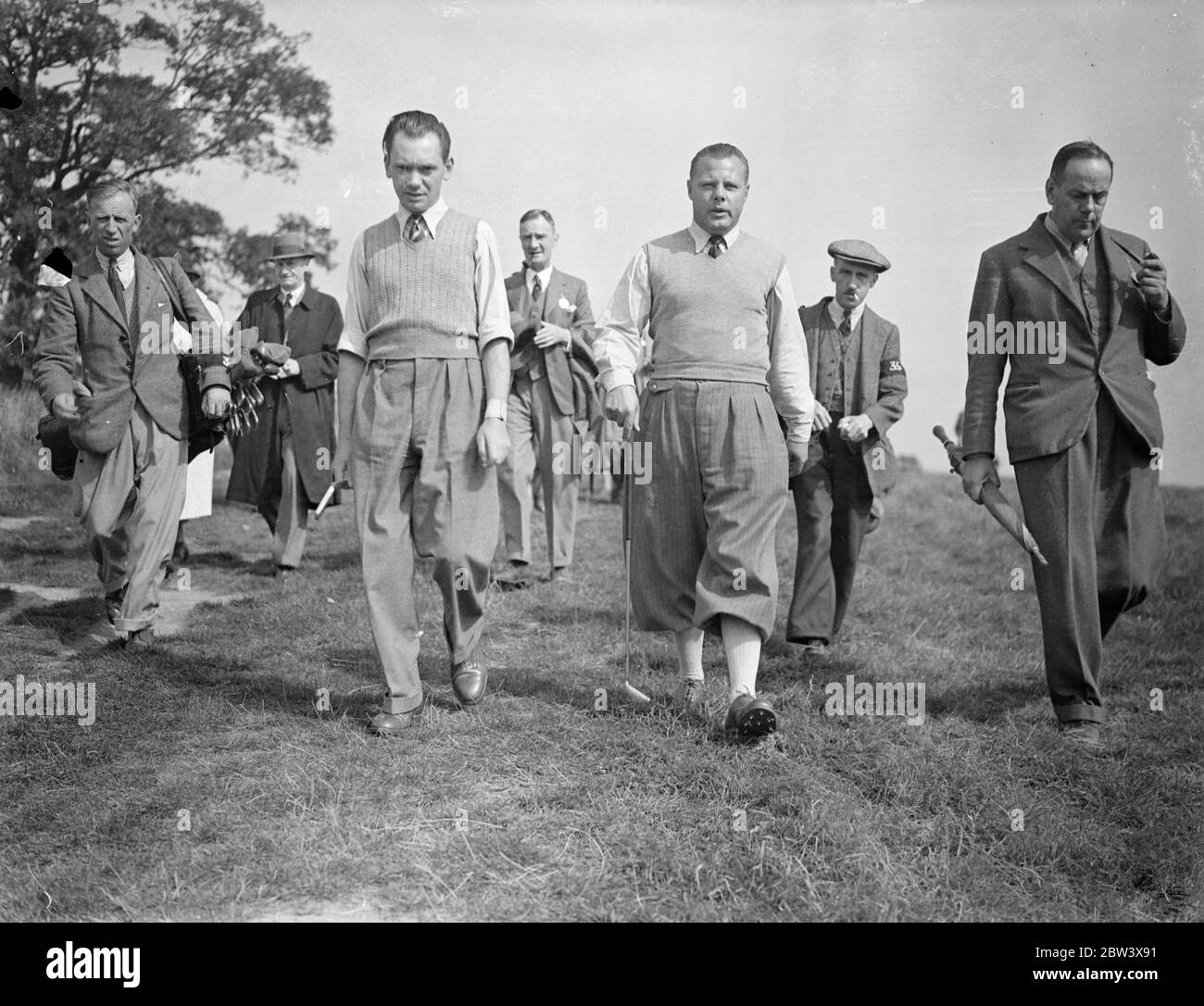 American competitor in big professional golf tournament . Leading ...