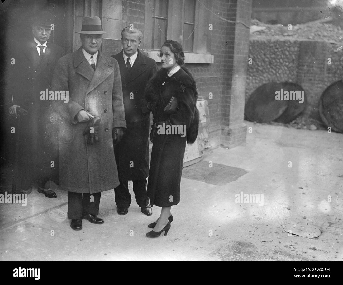 Frank's father and friend evidence at resumed inquest. Jury unable to ...