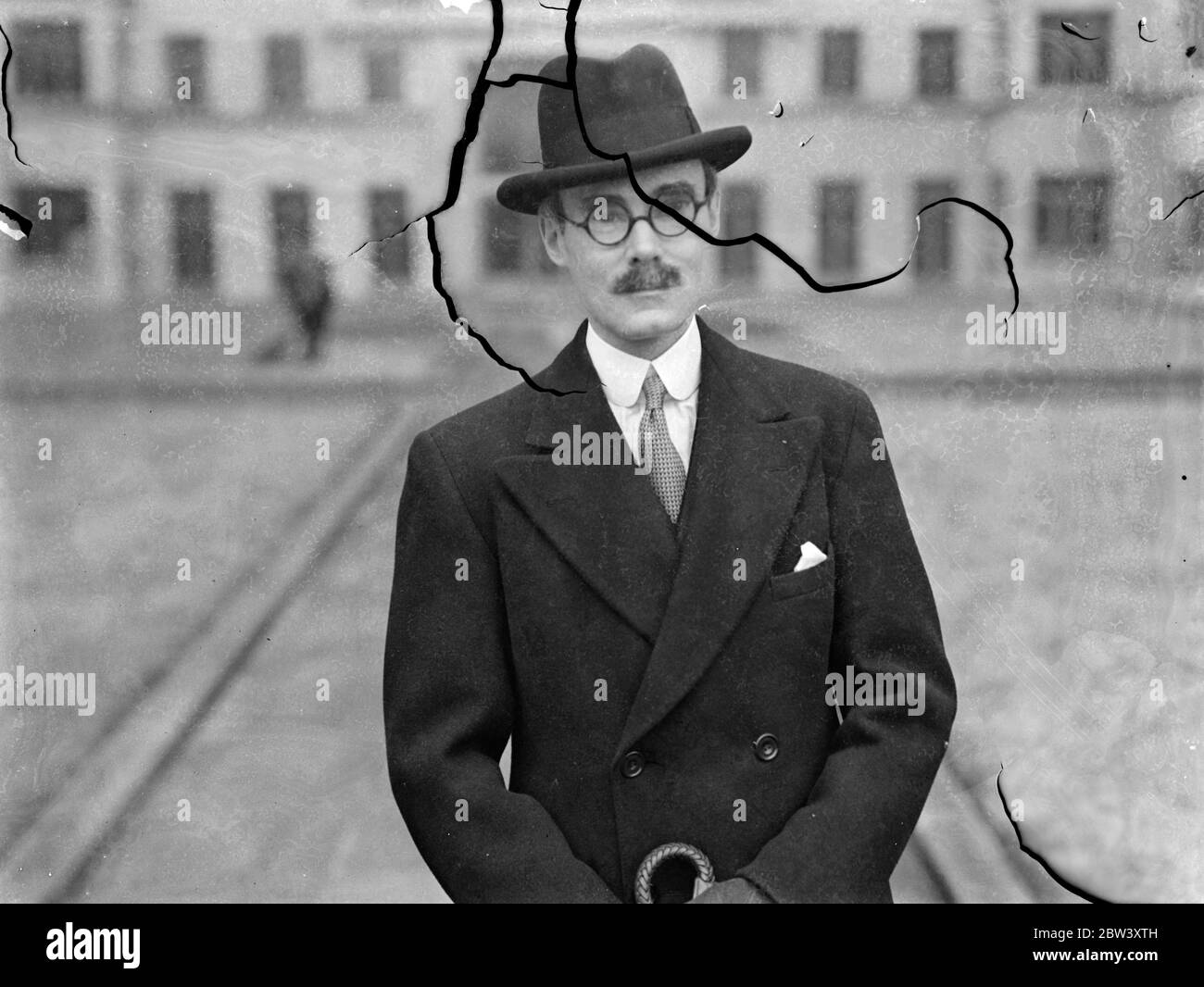 Sir Robert Leslie Craigie , the leading expert on naval matters at the ...