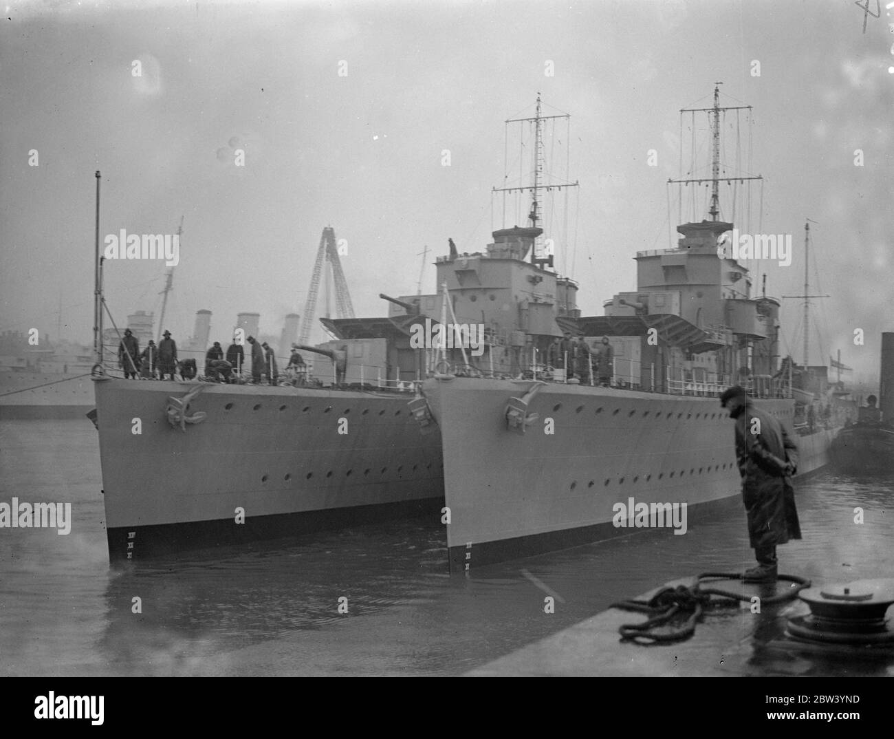 Cruise ships 1930s hi-res stock photography and images - Alamy