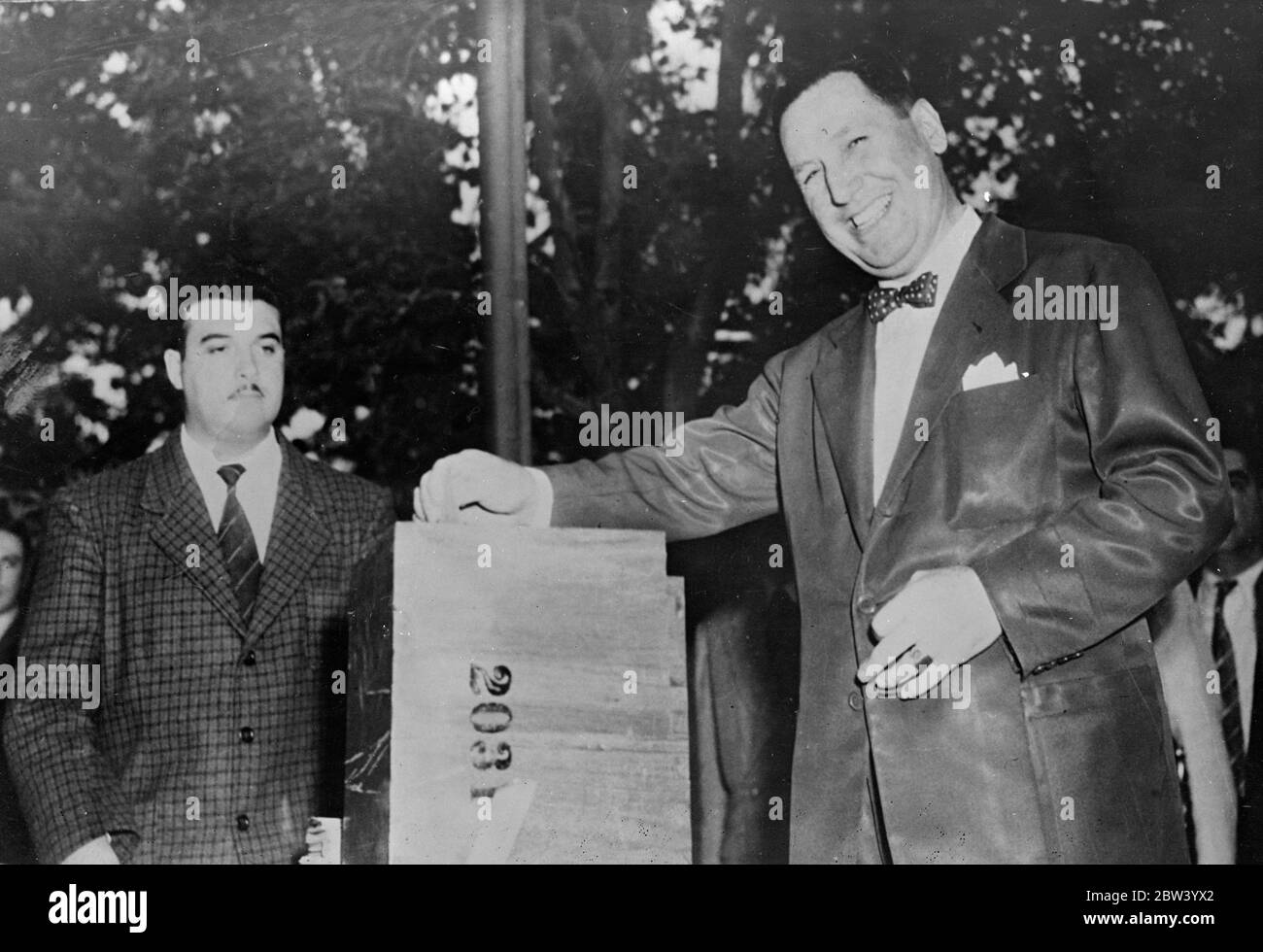 Peron hi-res stock photography and images - Alamy