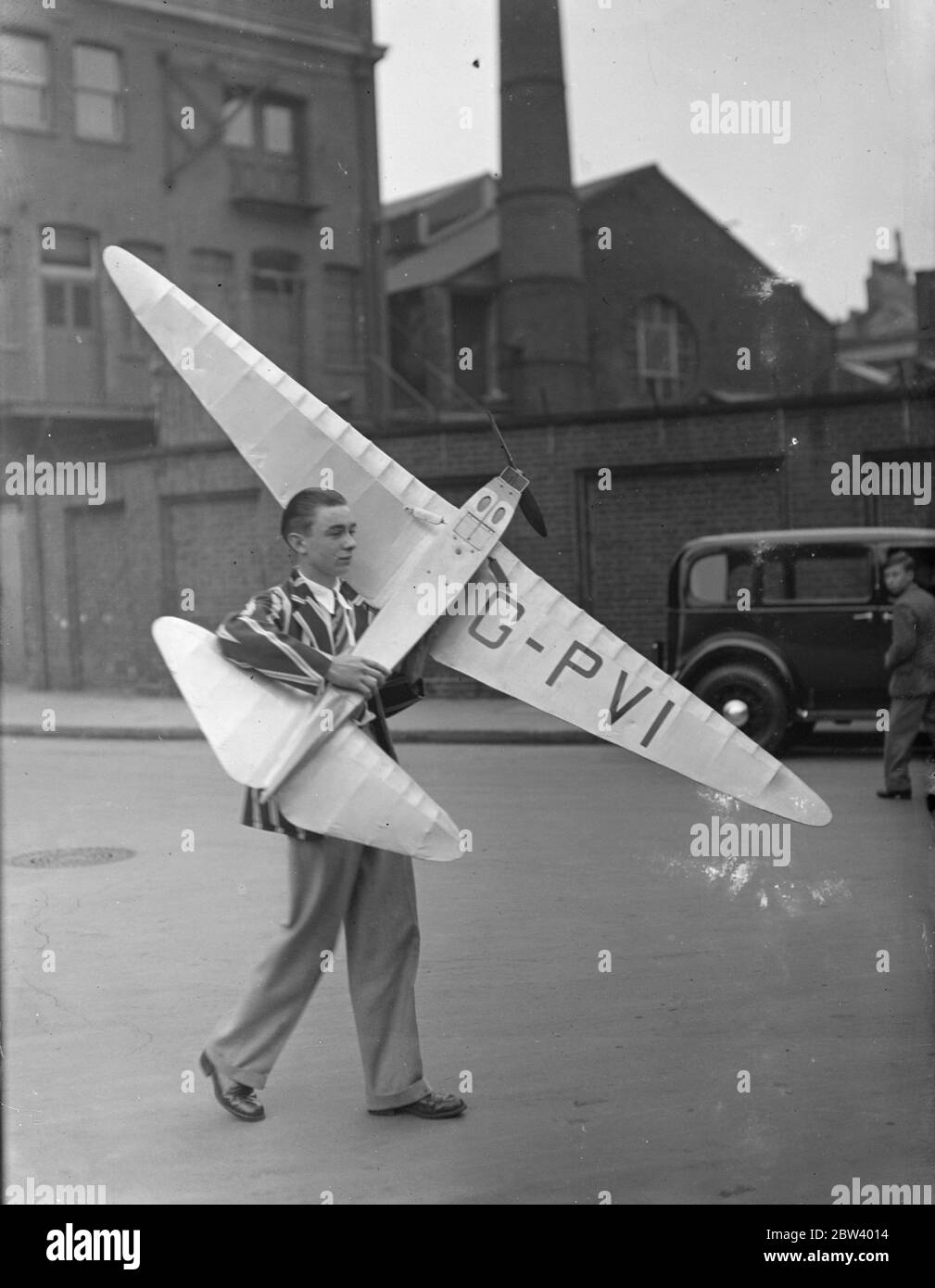 Plane made from crashed machines feature of Model Engineering ...