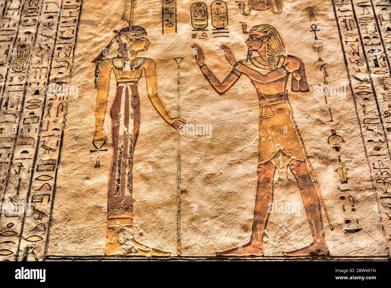 Goddess Isis (L) and Pharaoh (R), Tomb of Ramses V & VI, KV9, Valley of ...