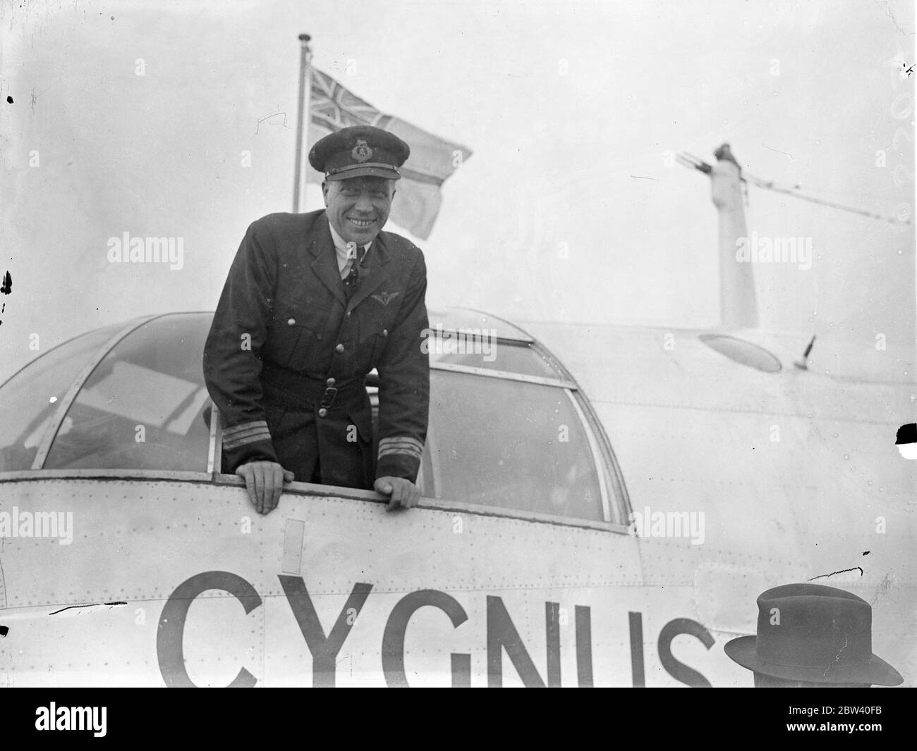 In cockpit hi-res stock photography and images - Alamy