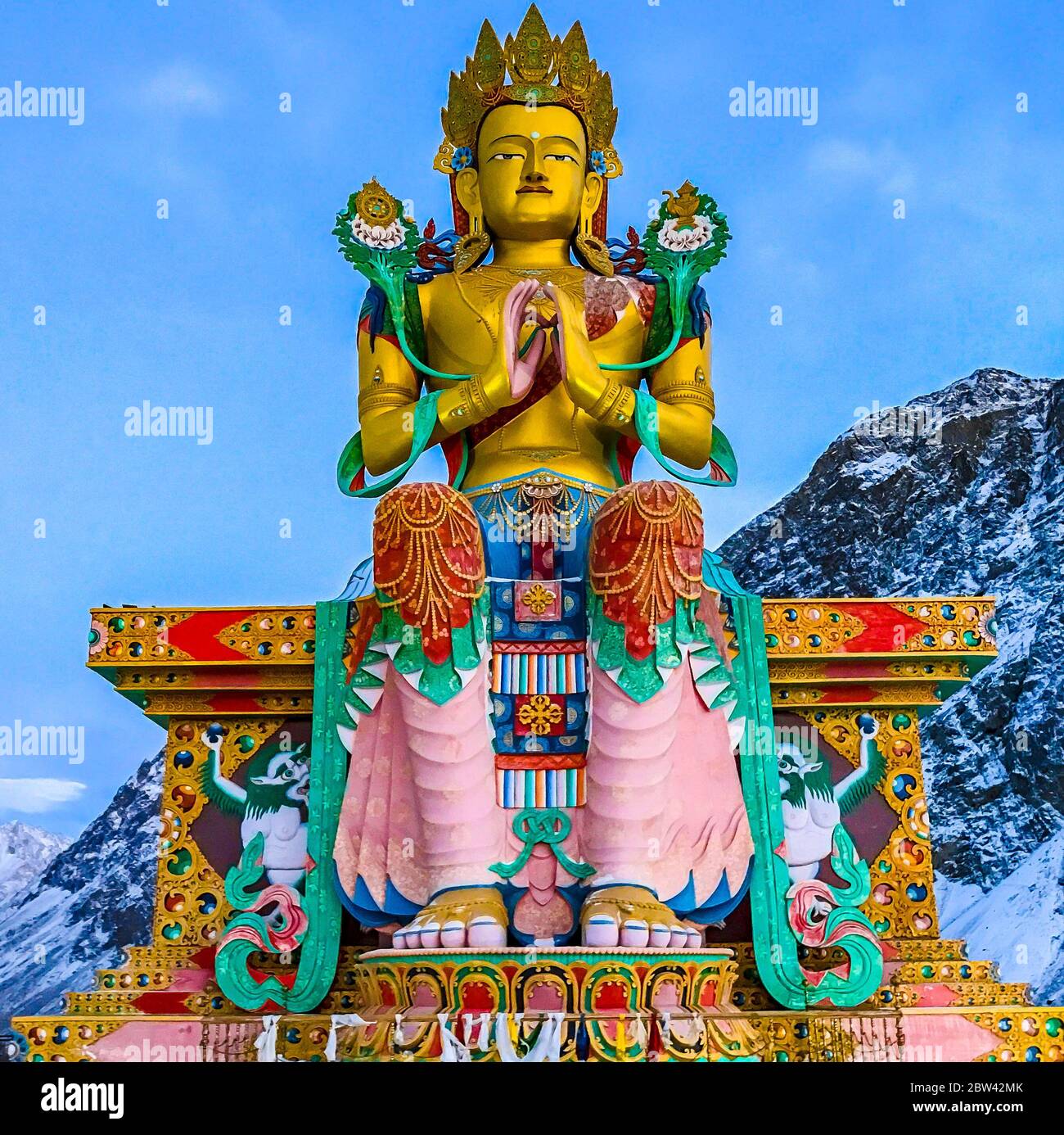 Site seeing in ladakh hi-res stock photography and images - Alamy