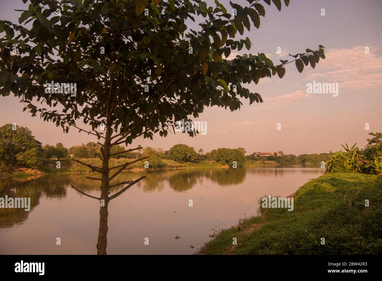 Mae kok river hi-res stock photography and images - Alamy