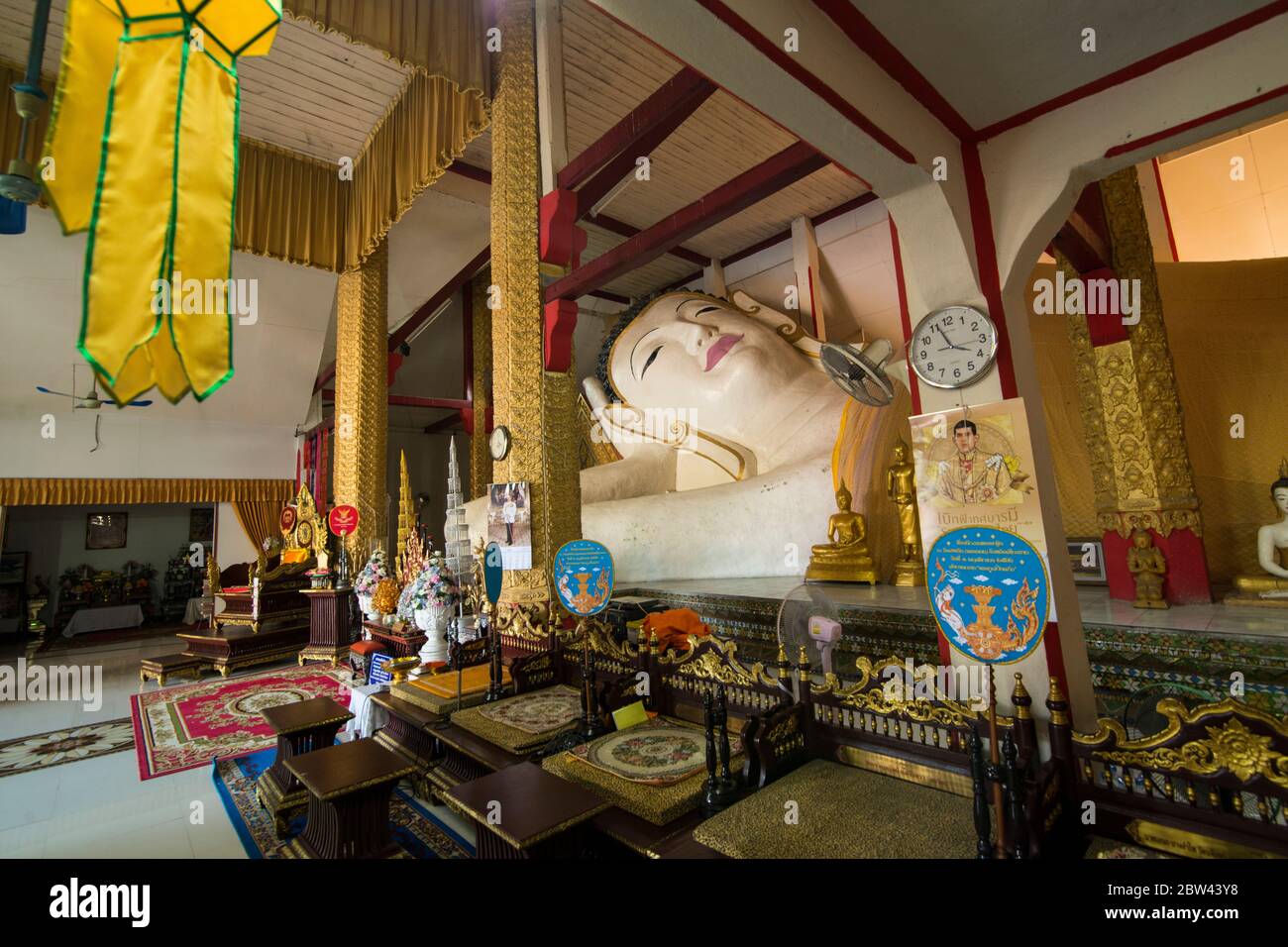 Chetawan temple hi-res stock photography and images - Alamy