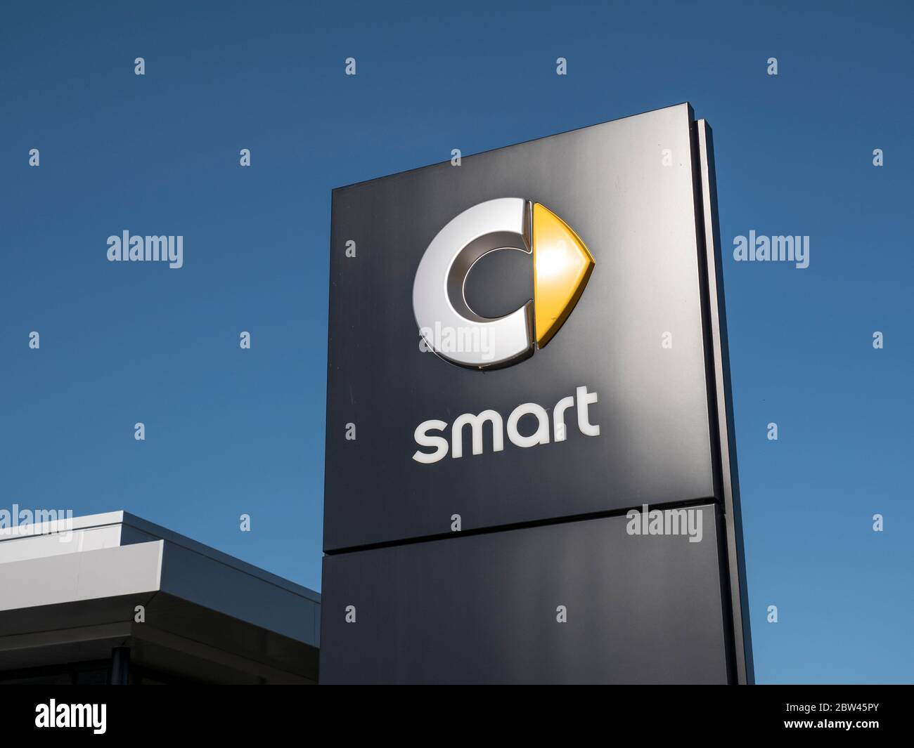 Smart Car Logo, Car Showroom, Reading, Berkshire, England, UK, GB Stock ...