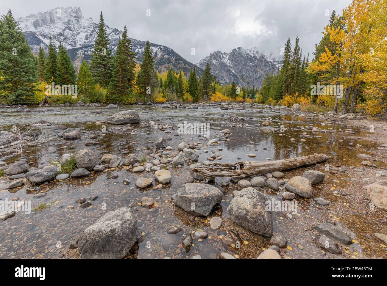 Snake river flowing through hi-res stock photography and images - Alamy