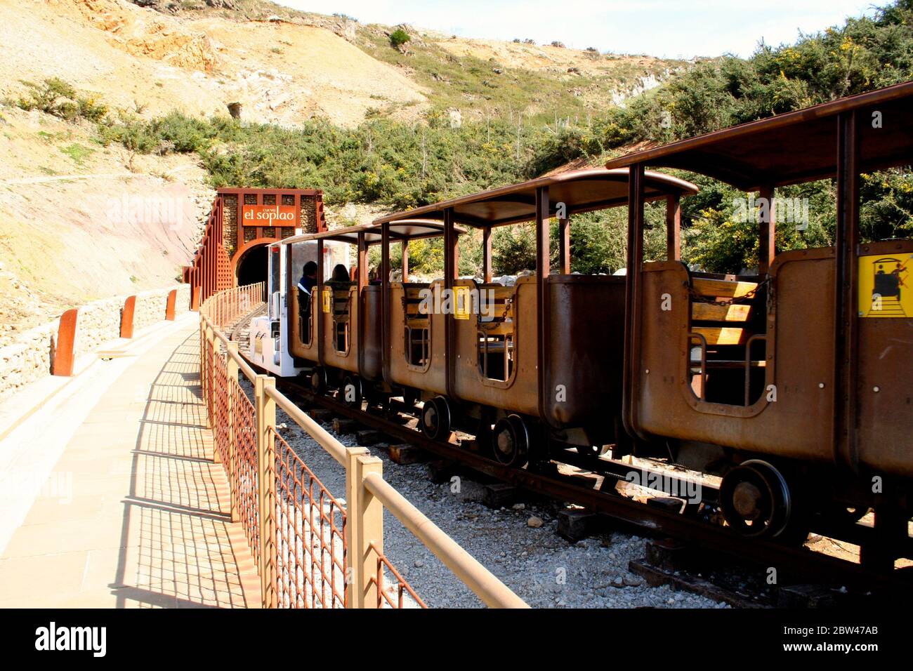 El soplao cave spain hi-res stock photography and images - Alamy