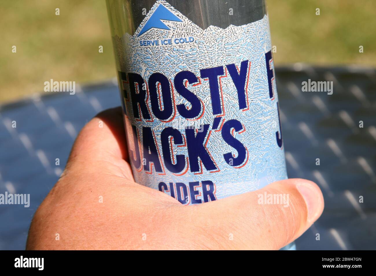 Hand holding can alcohol hi-res stock photography and images - Alamy