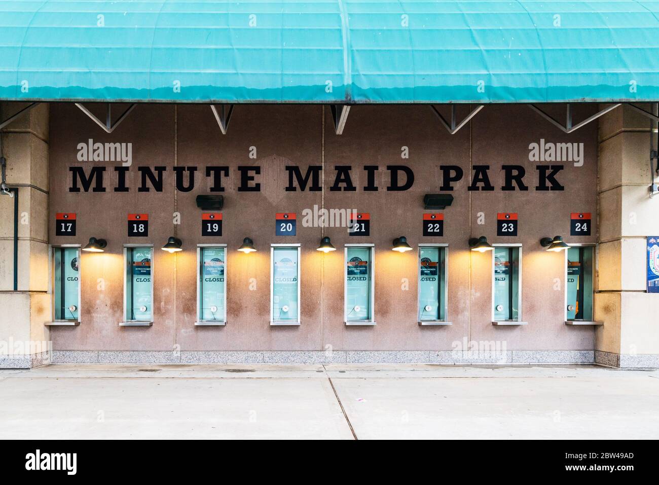 Minute maid park exterior hi-res stock photography and images - Alamy