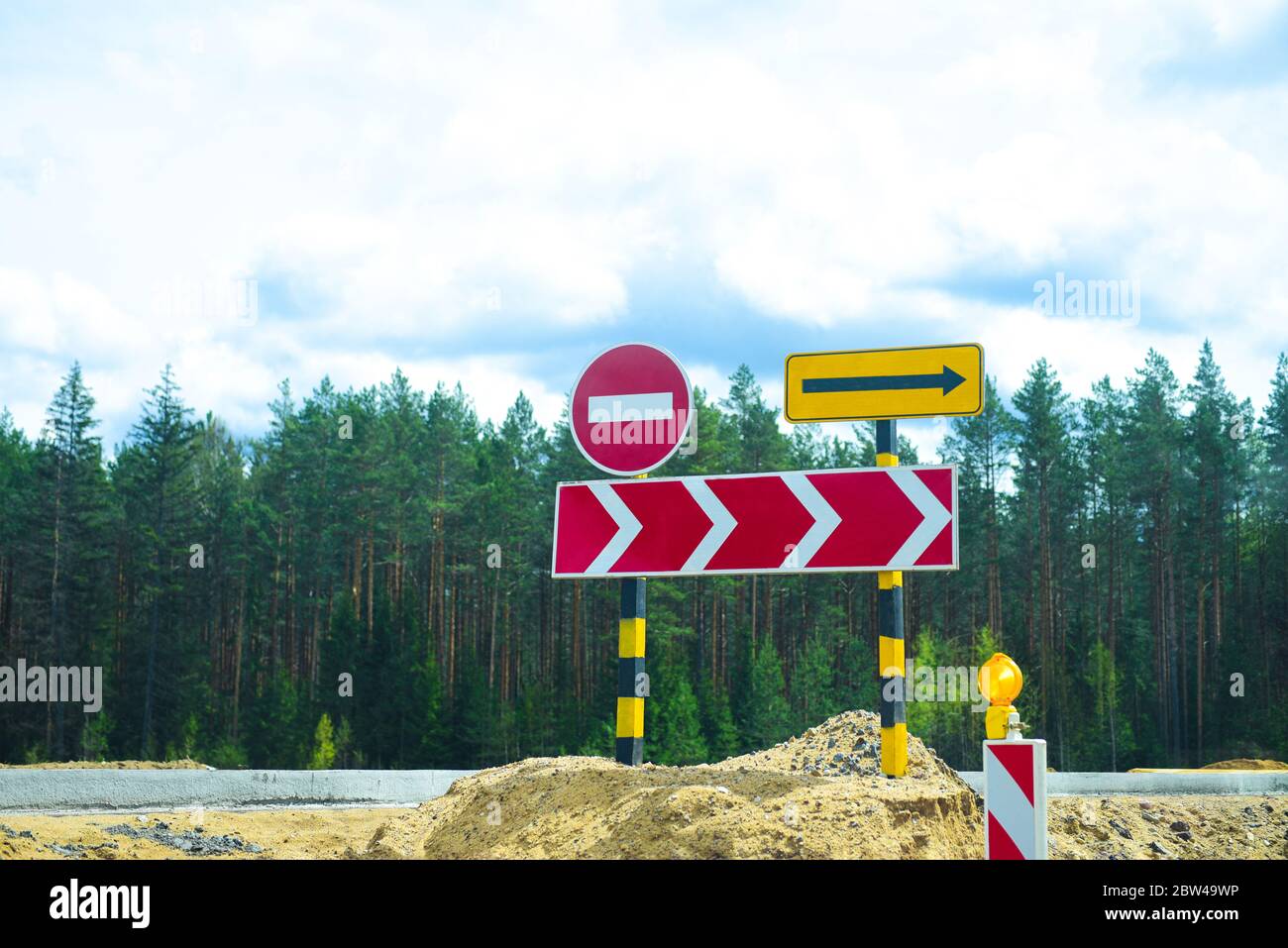 Road Repair Bypass Road Sign Stock Photo - Alamy