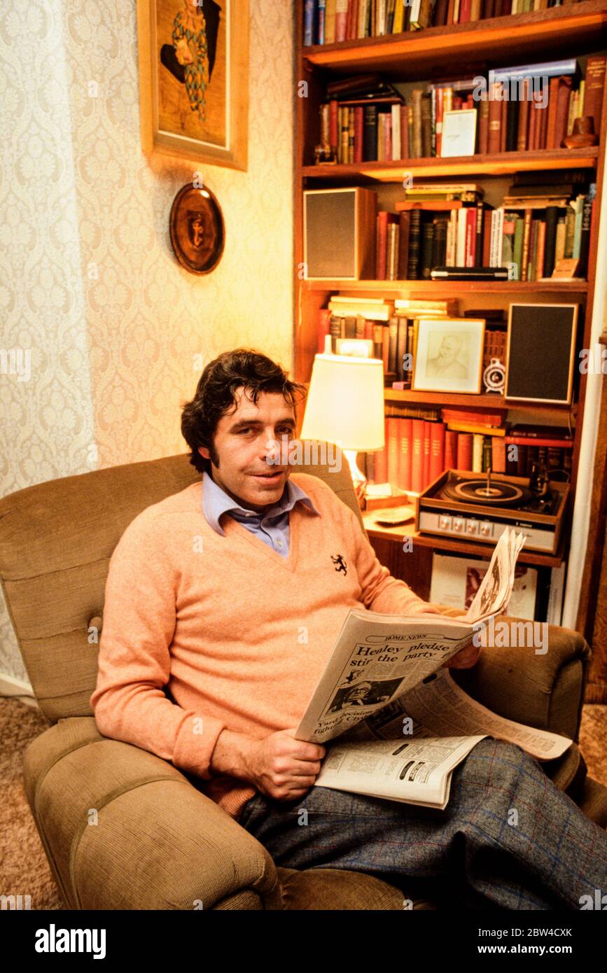 Jimmy Reid Trade Union activist and journalist at home 1977 Stock Photo ...