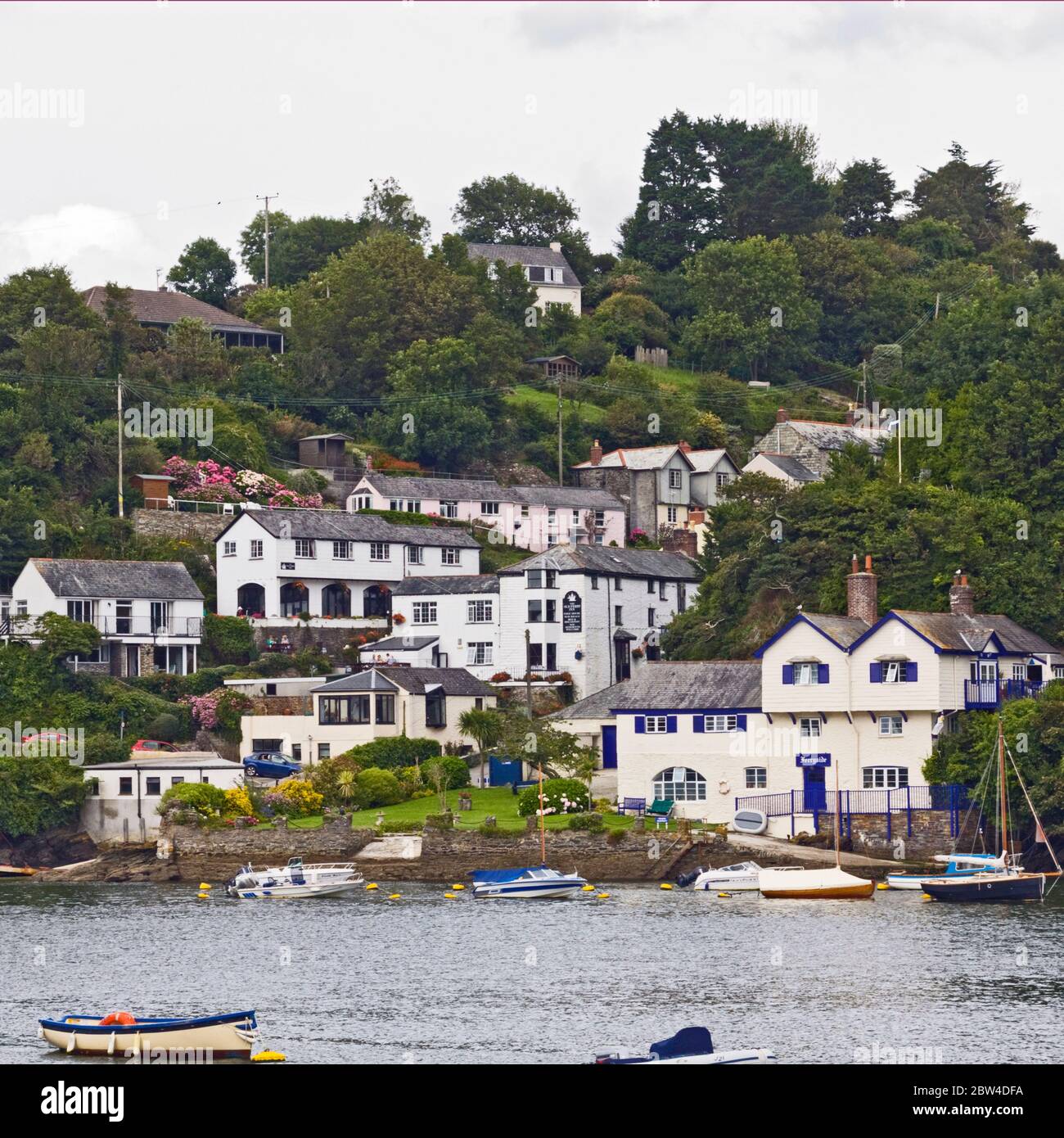 Bodinnick village on the River Fowey in Cornwall Stock Photo - Alamy