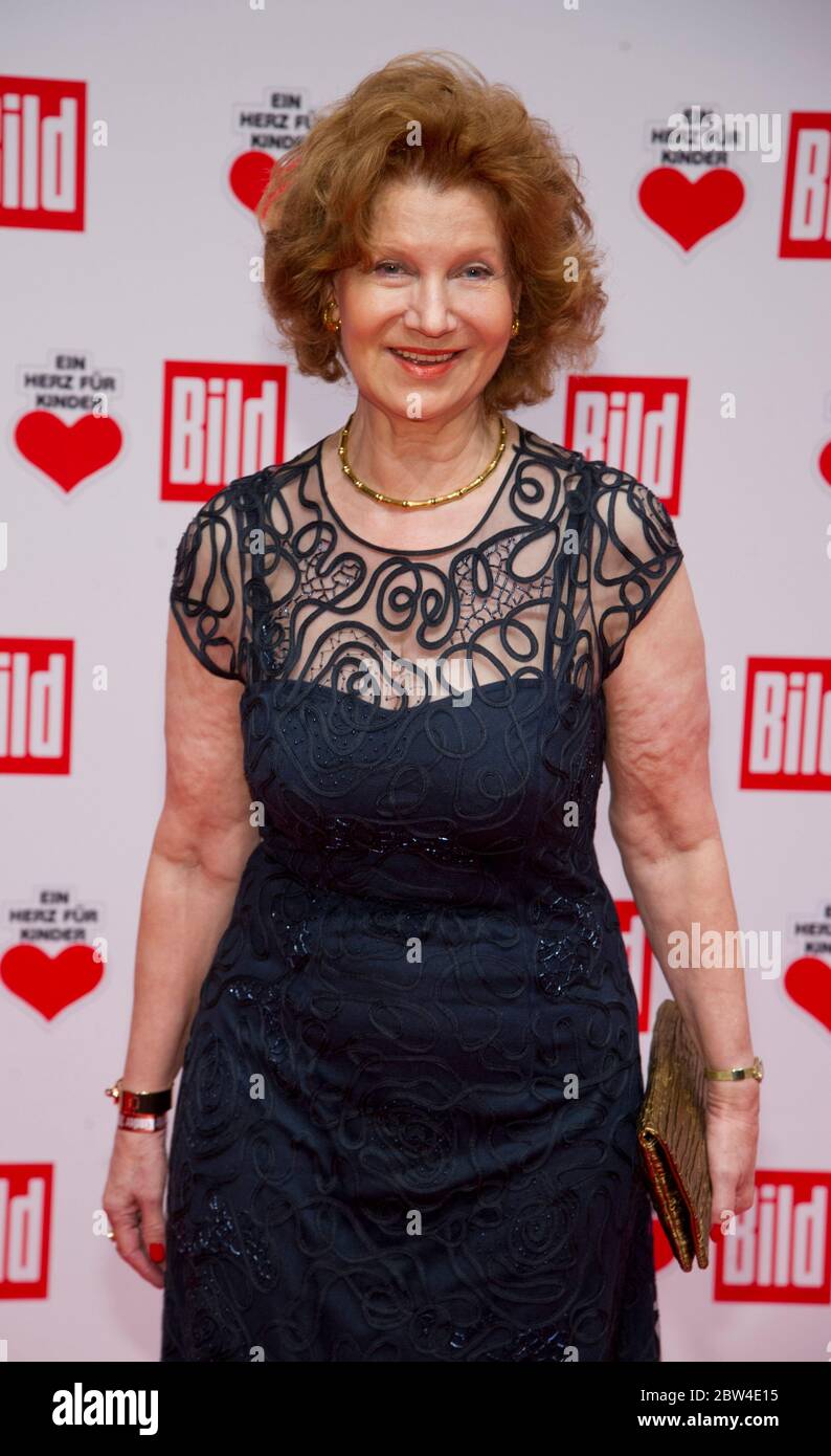 Berlin, Deutschland. 28th May, 2020. Actress Irm HERMANN died at the ...