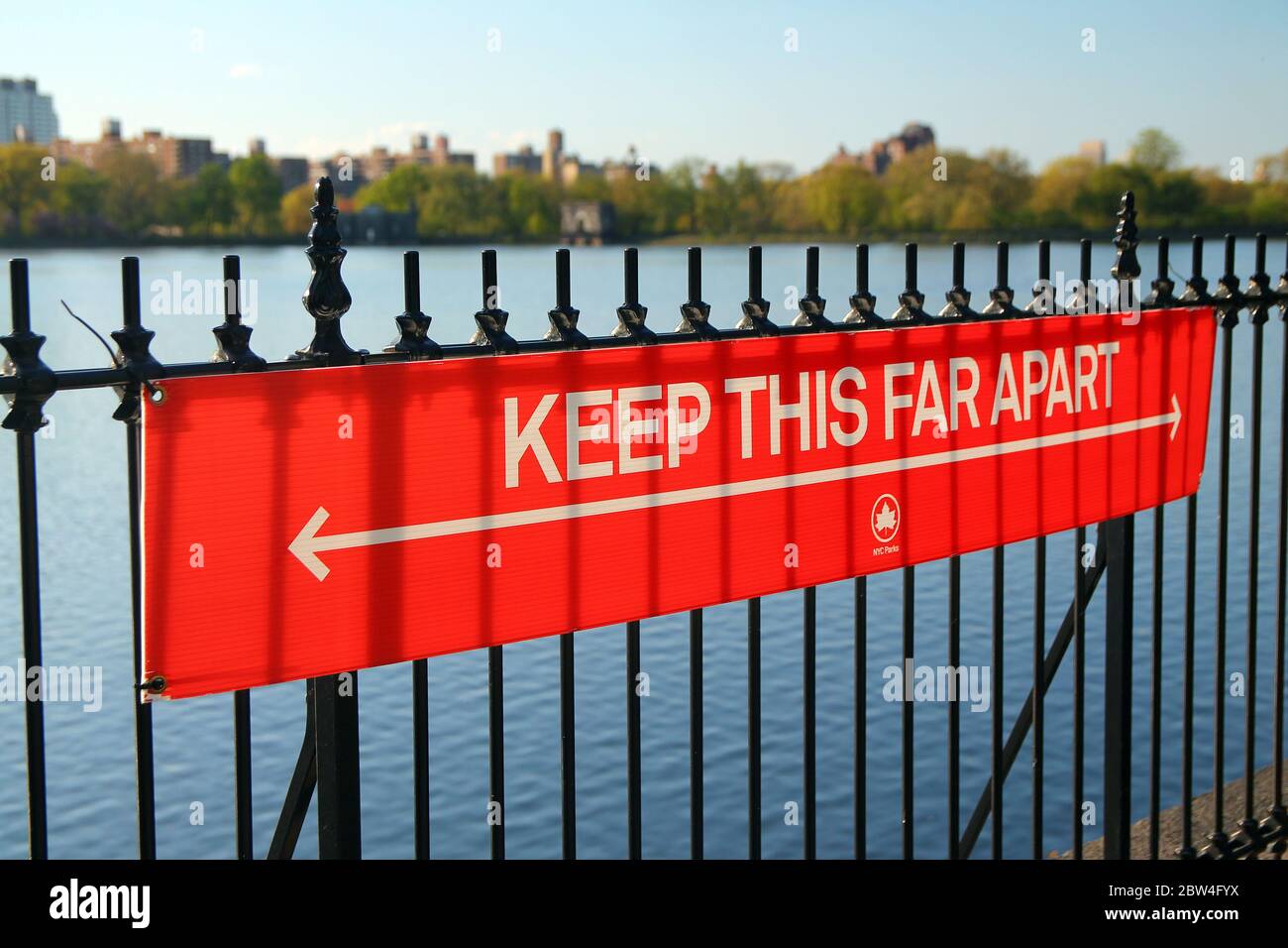 Keep this far apart sign for social distancing Stock Photo - Alamy