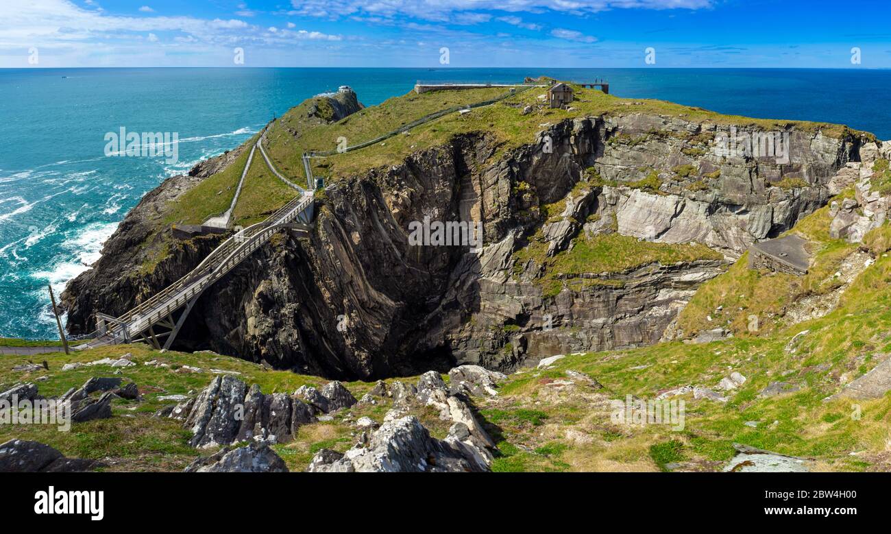 The bridge at Mizen Head, the southern most cape of Ireland Stock Photo ...