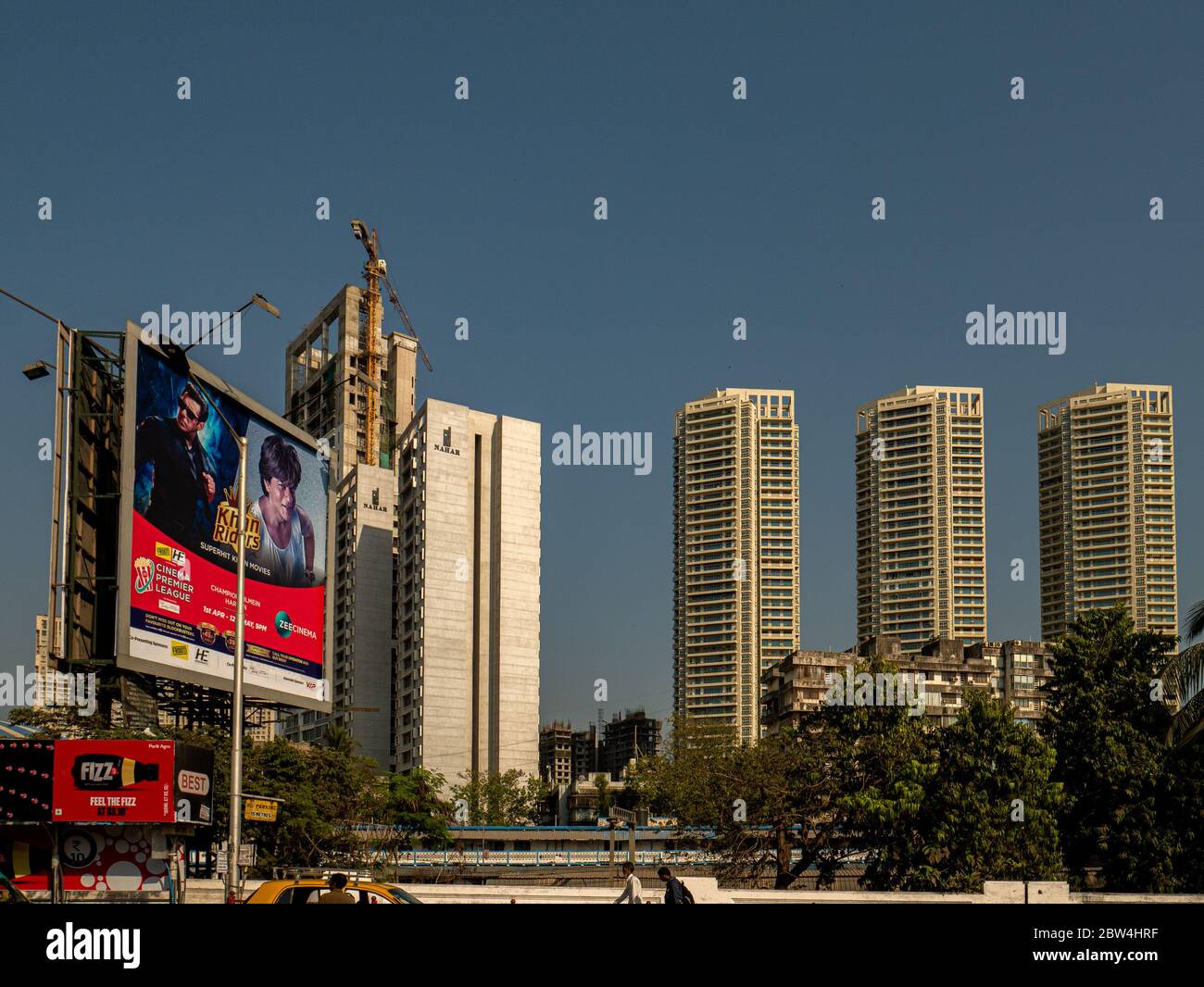 11 Apr 2019 High rise developments by Mahalaxmi Station and the Western ...