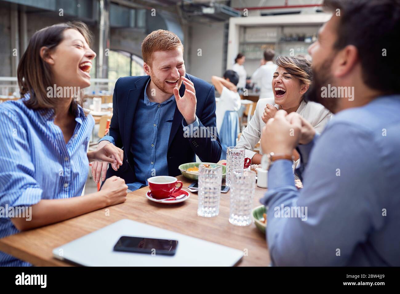 Business men on lunch break hi-res stock photography and images - Alamy
