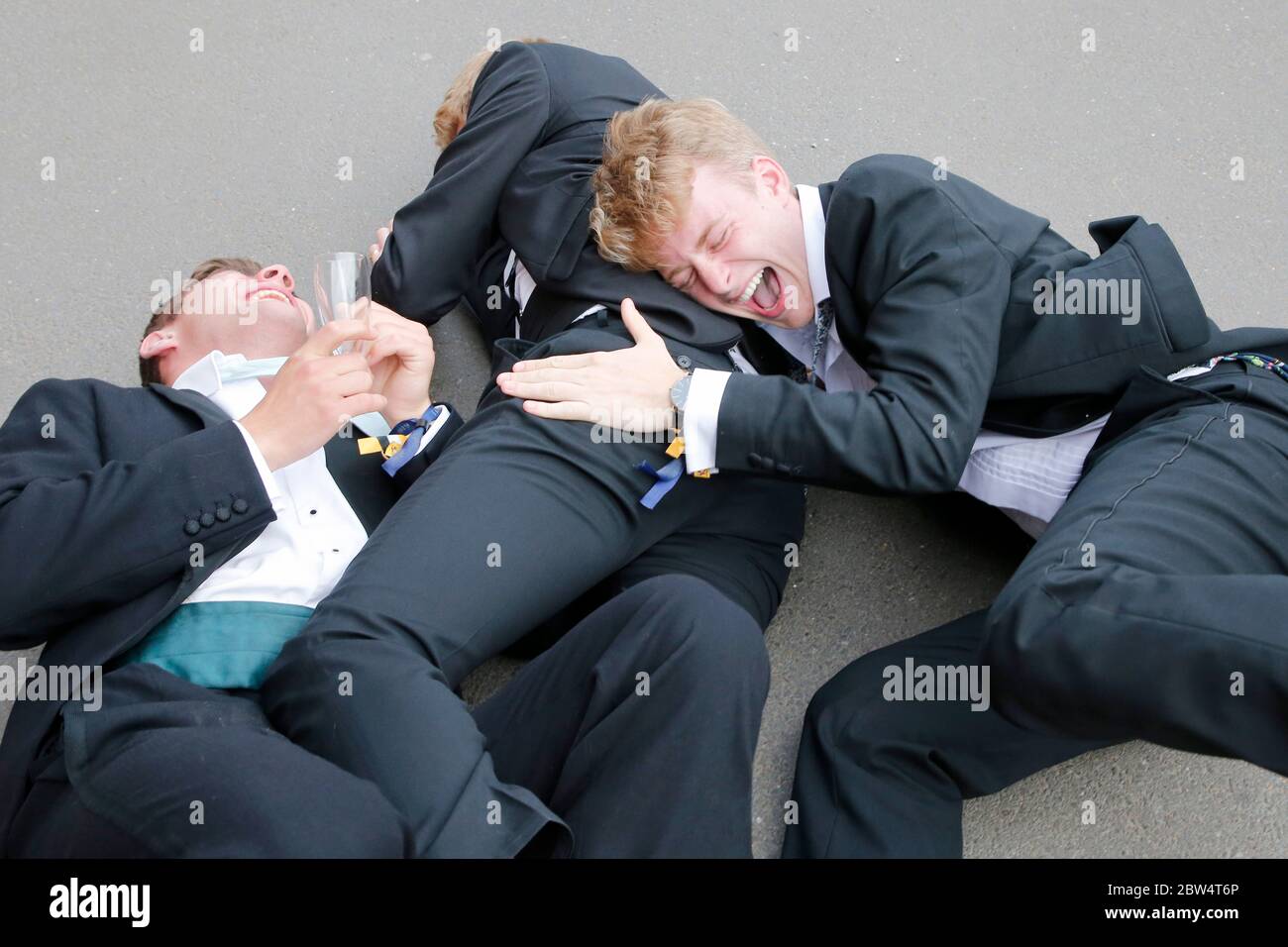Drunk students at the 2019 Cambridge University May Ball Stock Photo ...