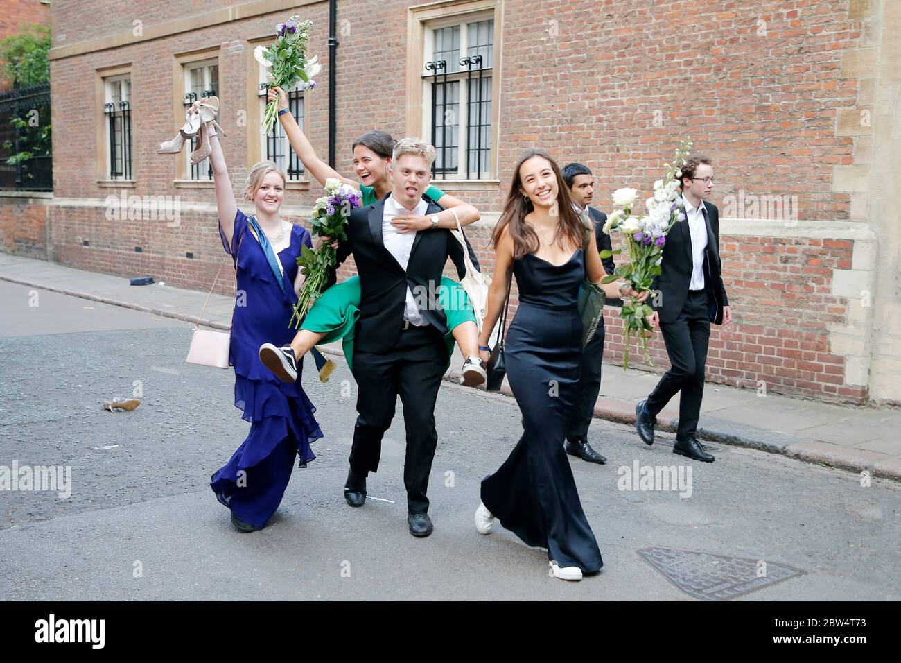 Drunk students at the 2019 Cambridge University May Ball Stock Photo ...