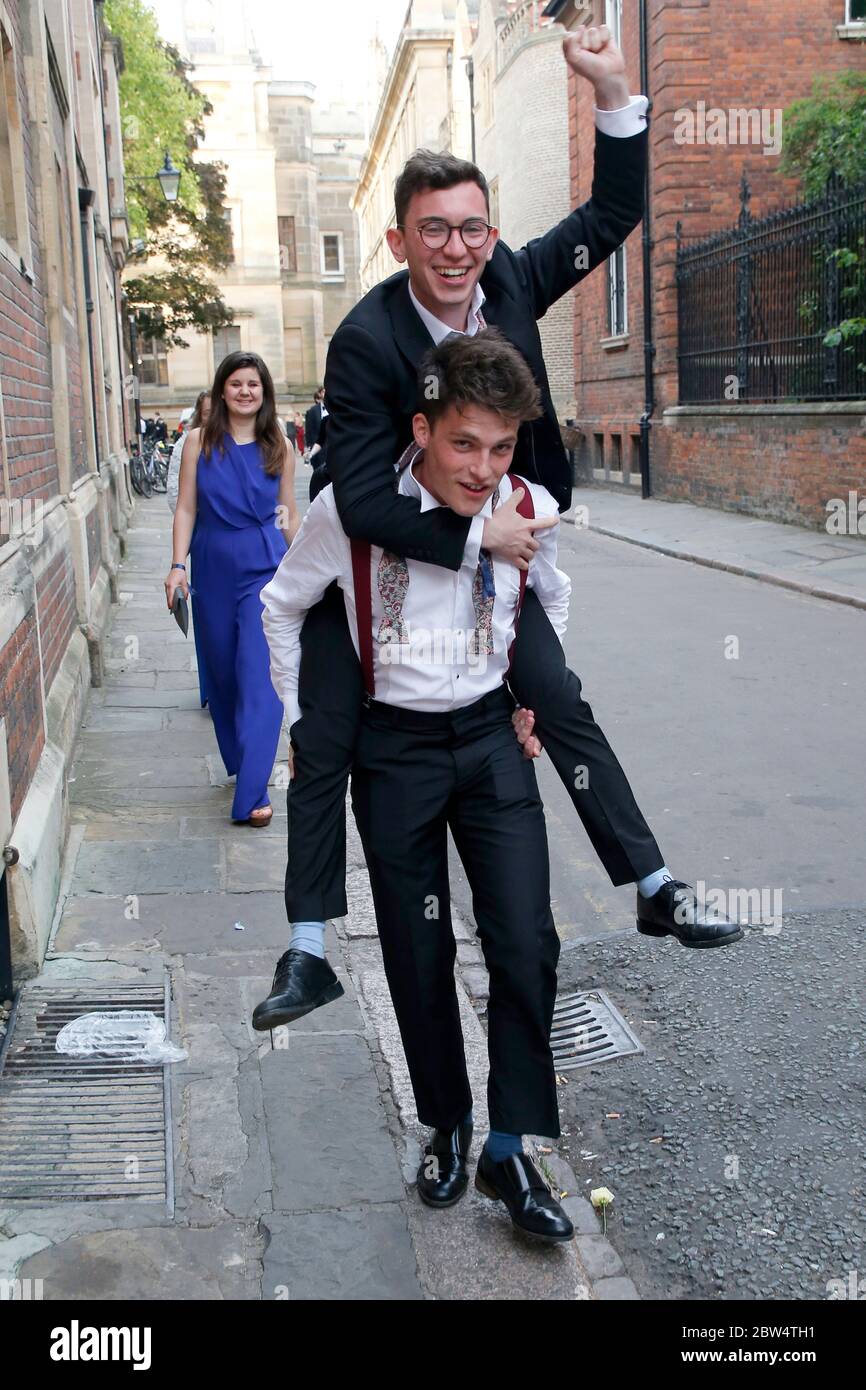 Drunk students at the 2019 Cambridge University May Ball Stock Photo ...