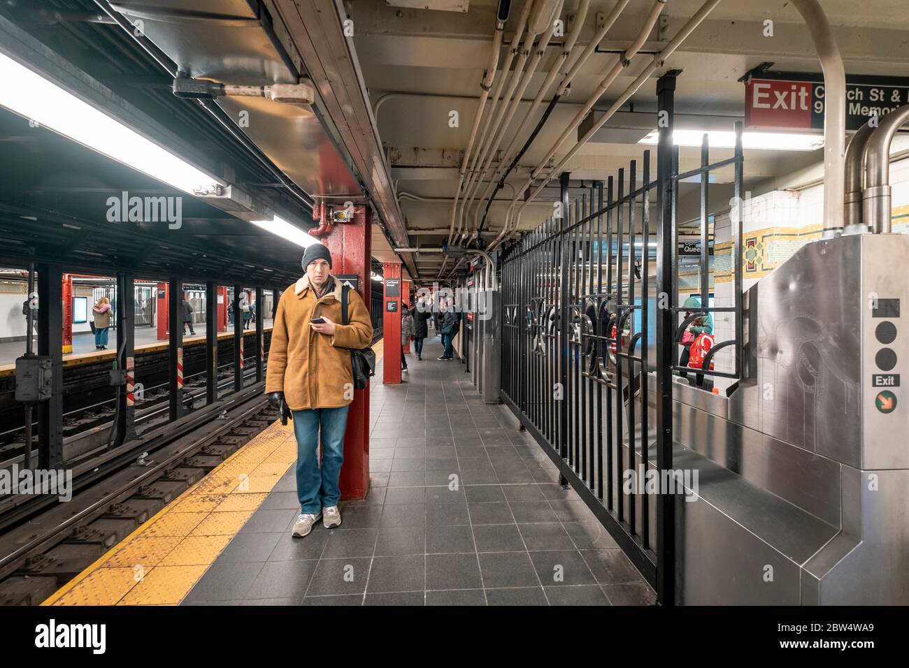 New York City subway station and platform Stock Photo - Alamy
