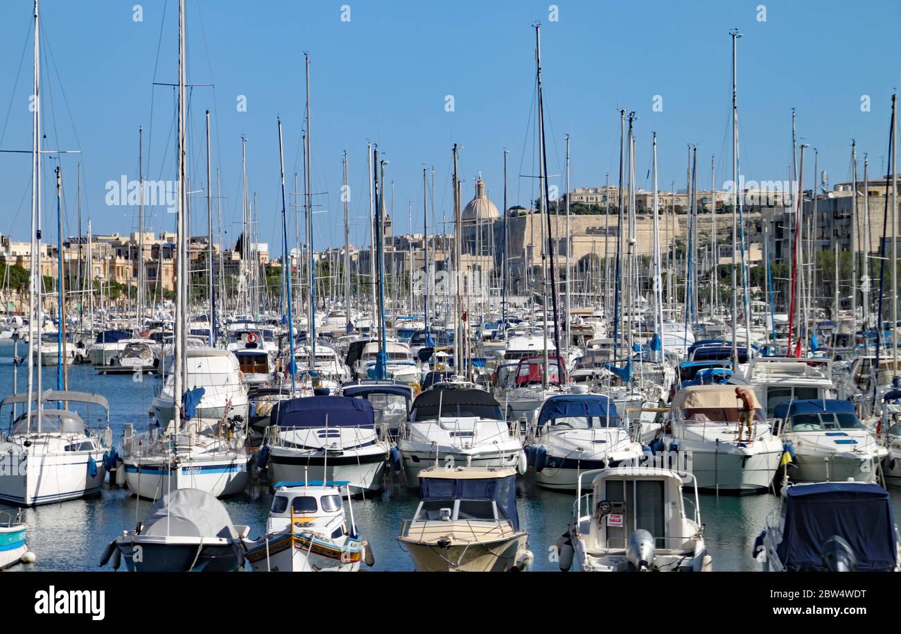 VALLETTA, MALTA - NOVEMBER 5TH 2019: Hundreds of yachts are moored in a ...