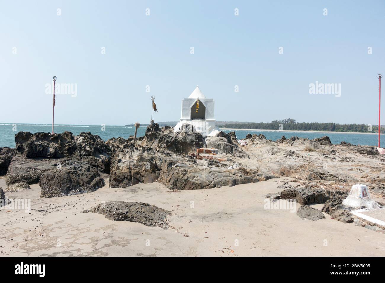 Chapora river temple hi-res stock photography and images - Alamy