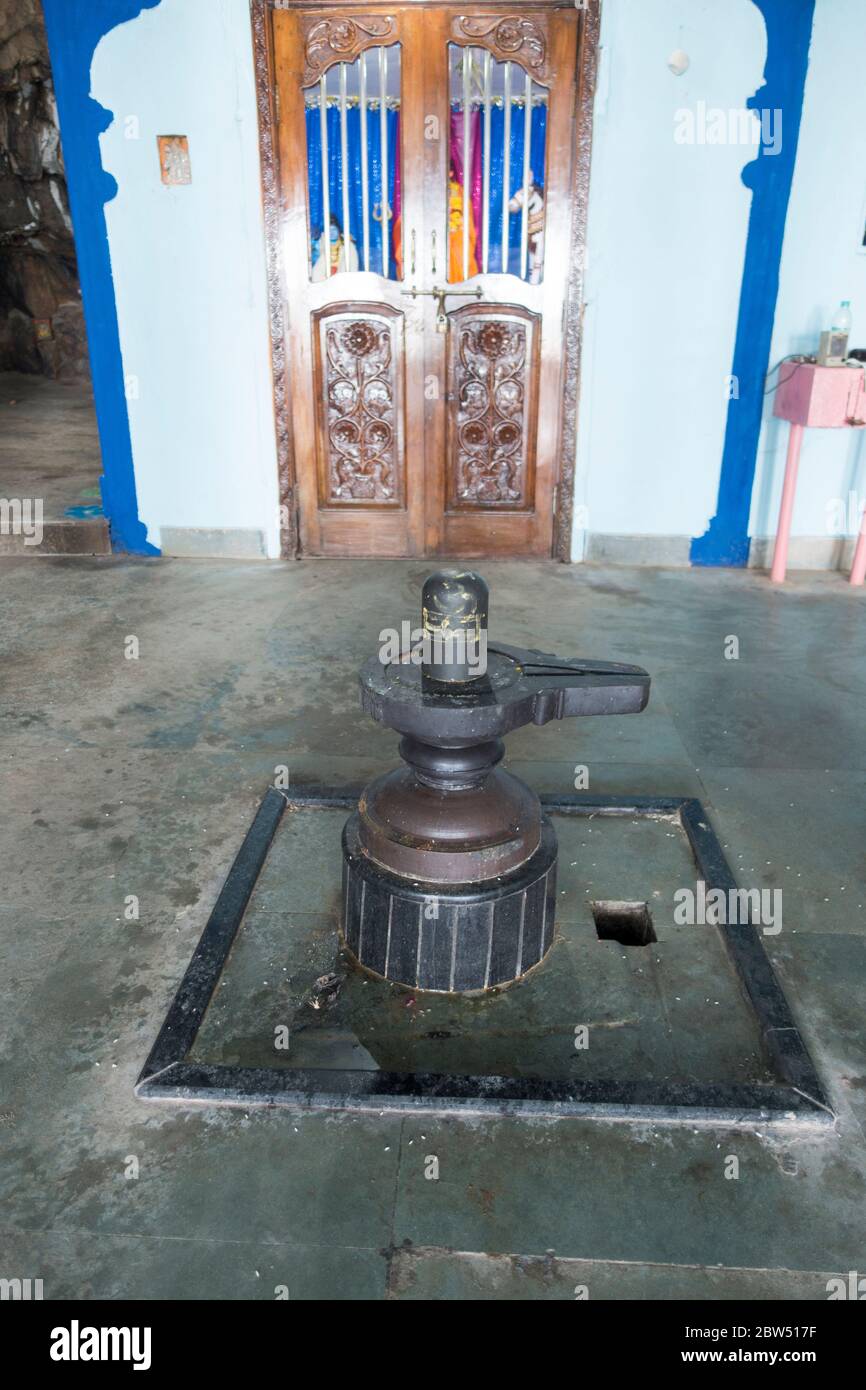 Chapora river shrine hi-res stock photography and images - Alamy