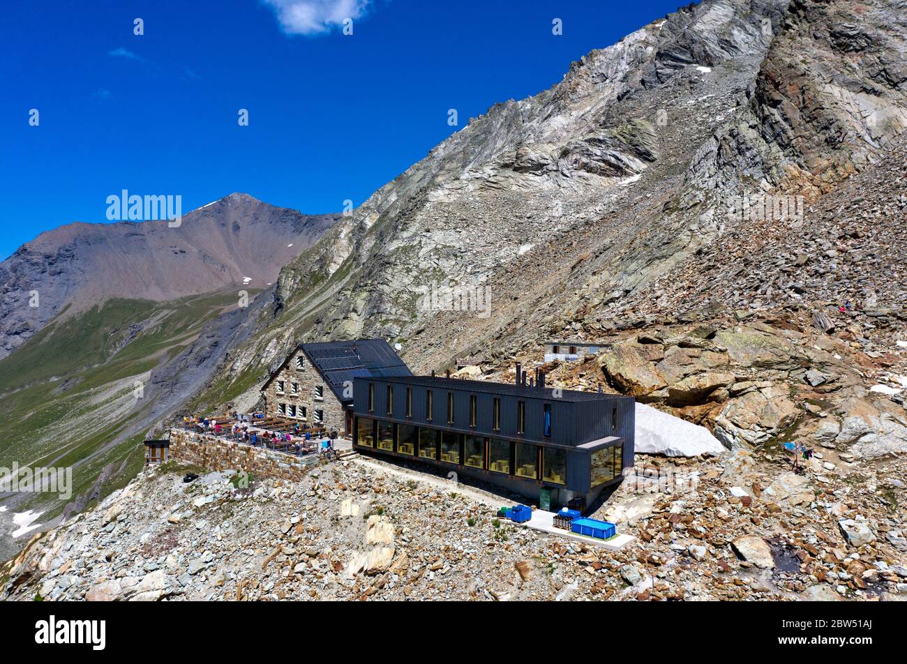 Mountain hut Cabane de Moiry, Grimentz, Valais, Switzerland Stock Photo ...
