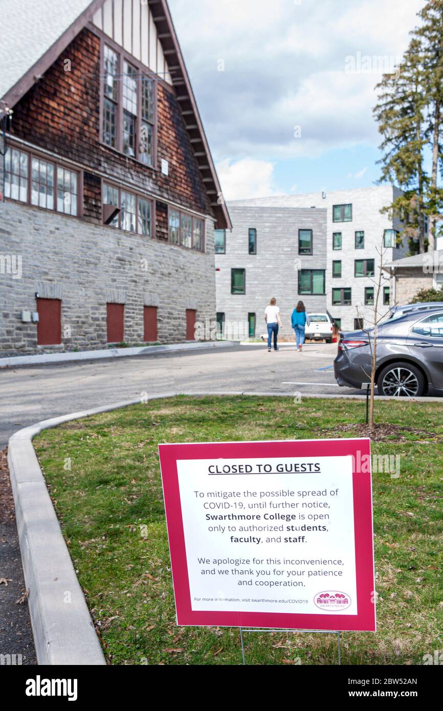 "Closed to Guests" due to possible spread of Covid-19, Sign on Lawn at ...